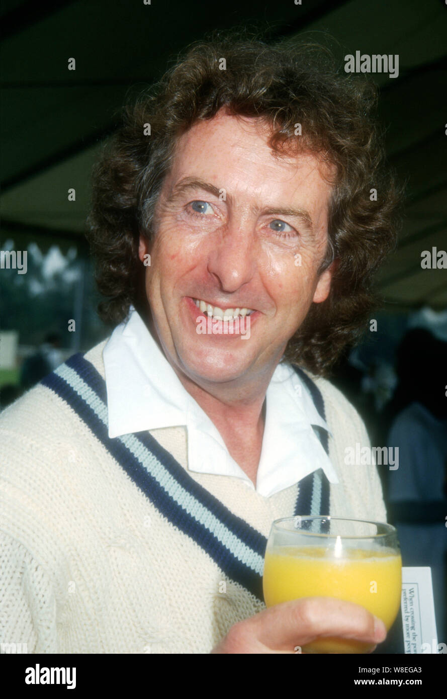 Pacific Palisades, California, USA 29th October 1994 Comedian Eric Idle ...