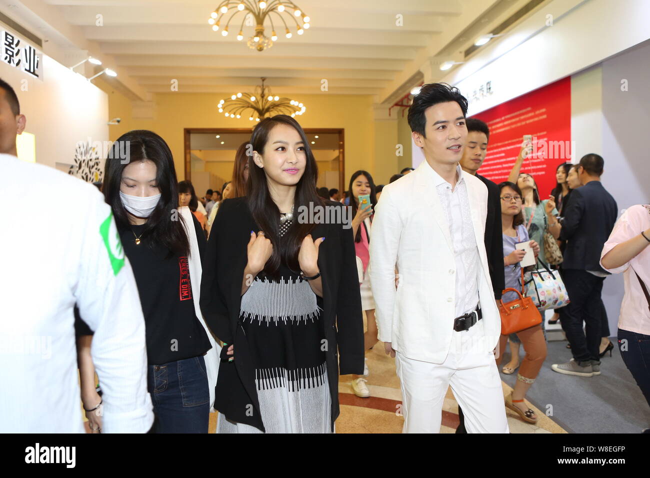 Chinese singer and actress Victoria Song Qian of South Korean girl ...