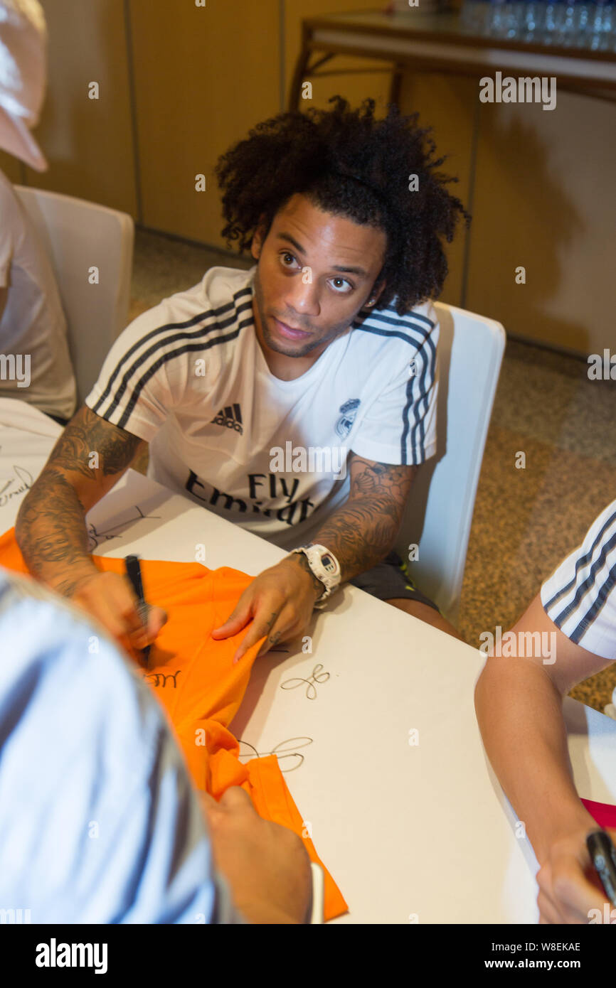 Marcelo vieira real madrid signing hi-res stock photography and images ...