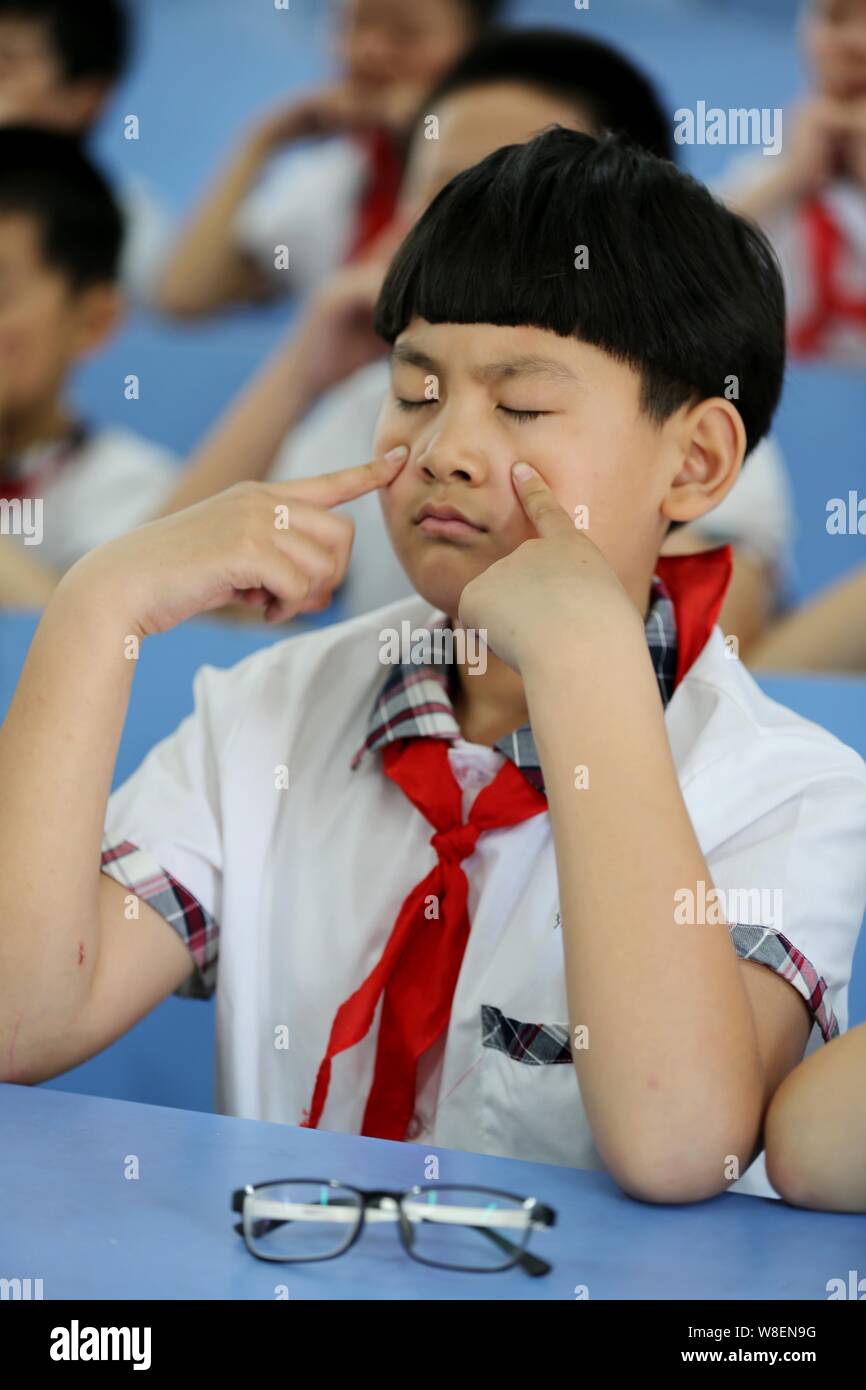 County exercises hi-res stock photography and images - Alamy