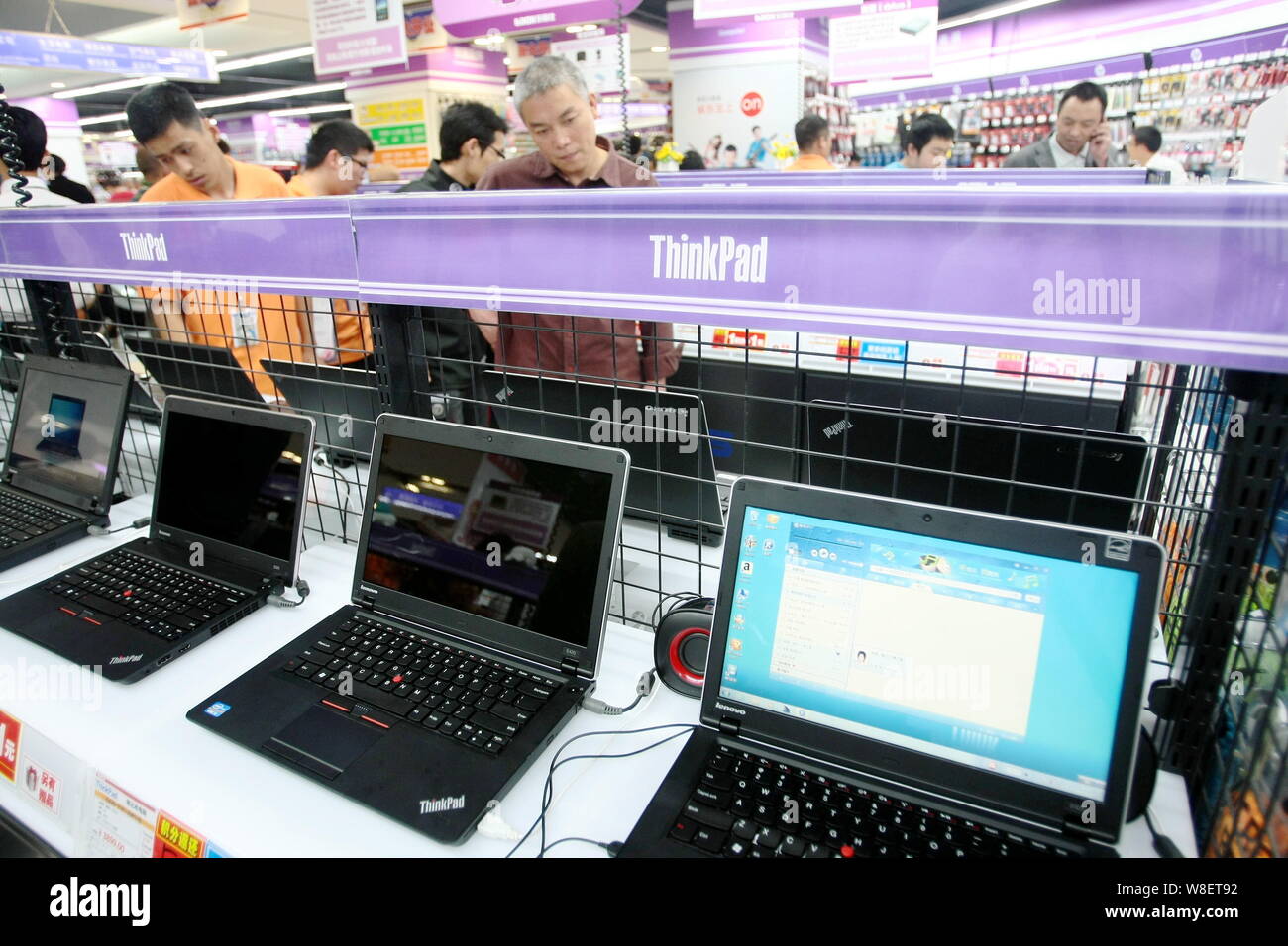 --FILE--ThinkPad laptop computers of Lenovo are for sale at the Laox ...