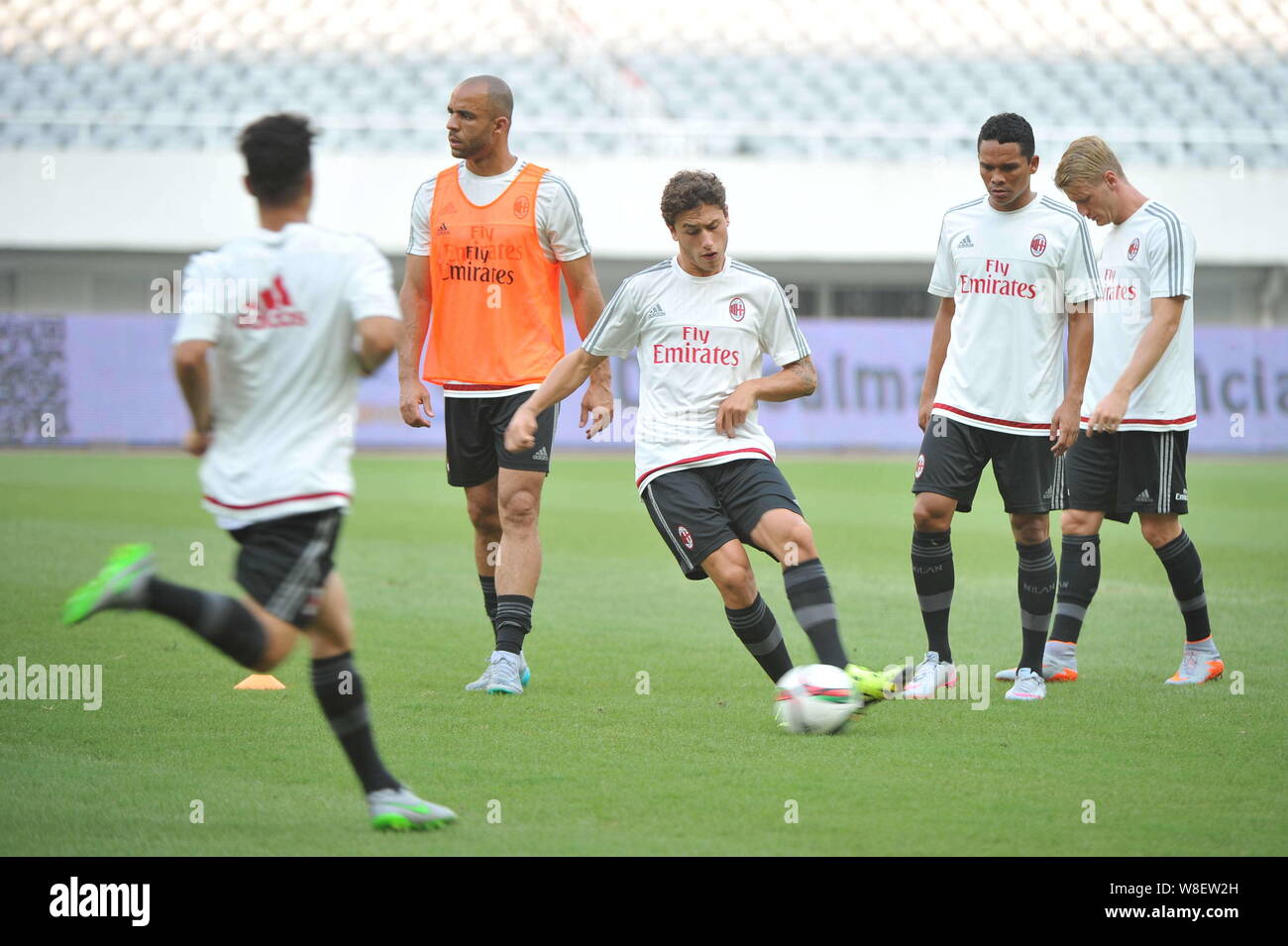 Players of ac milan hi-res stock photography and images - Alamy