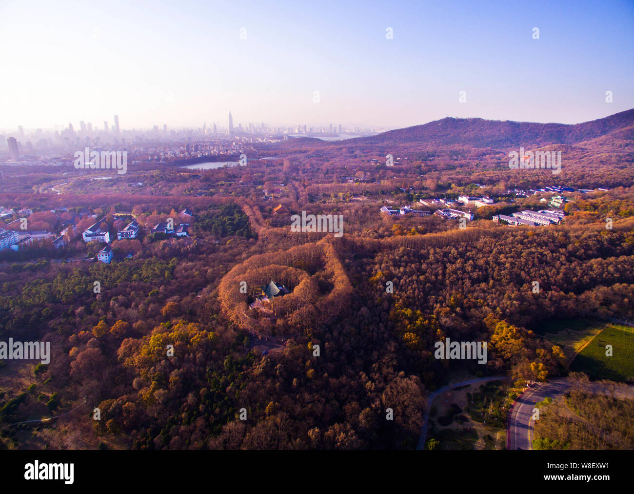 Chiang kai shek wife hi-res stock photography and images - Alamy