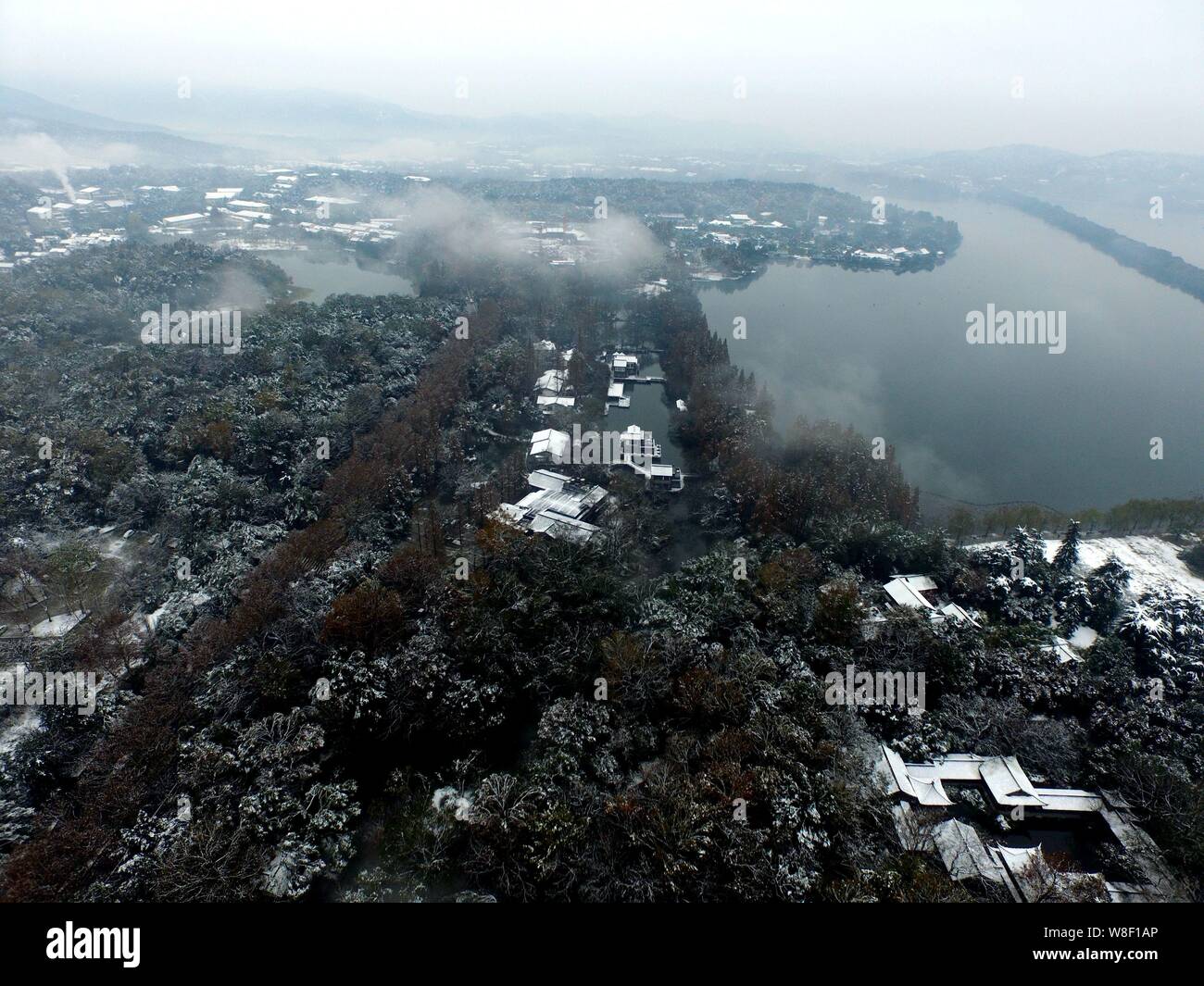 Snow in winter in hangzhou hi-res stock photography and images - Alamy