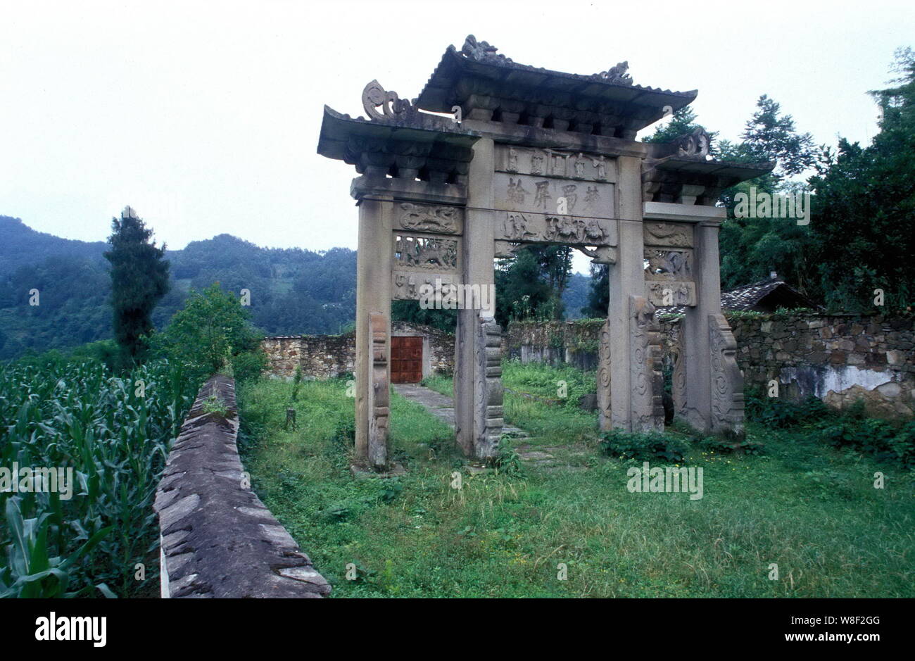 --FILE--View of the ruins of the Tangya Tusi city in Xianfeng county ...