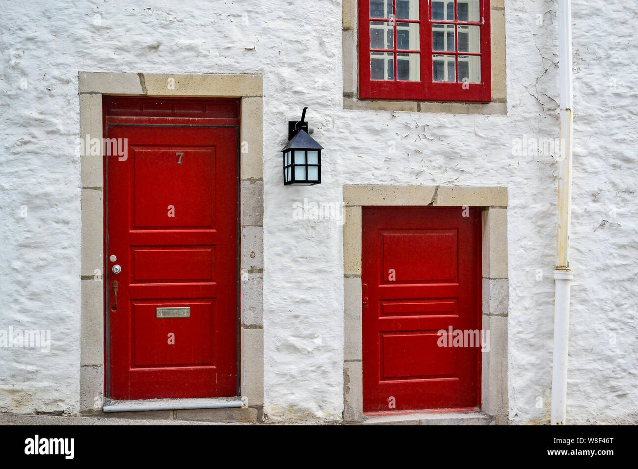 red door and window Stock Photo - Alamy