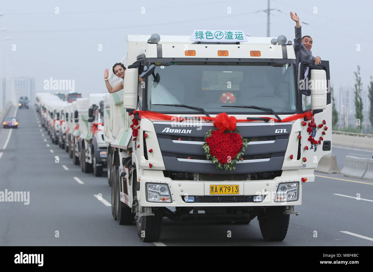 36 truck hi-res stock photography and images - Alamy