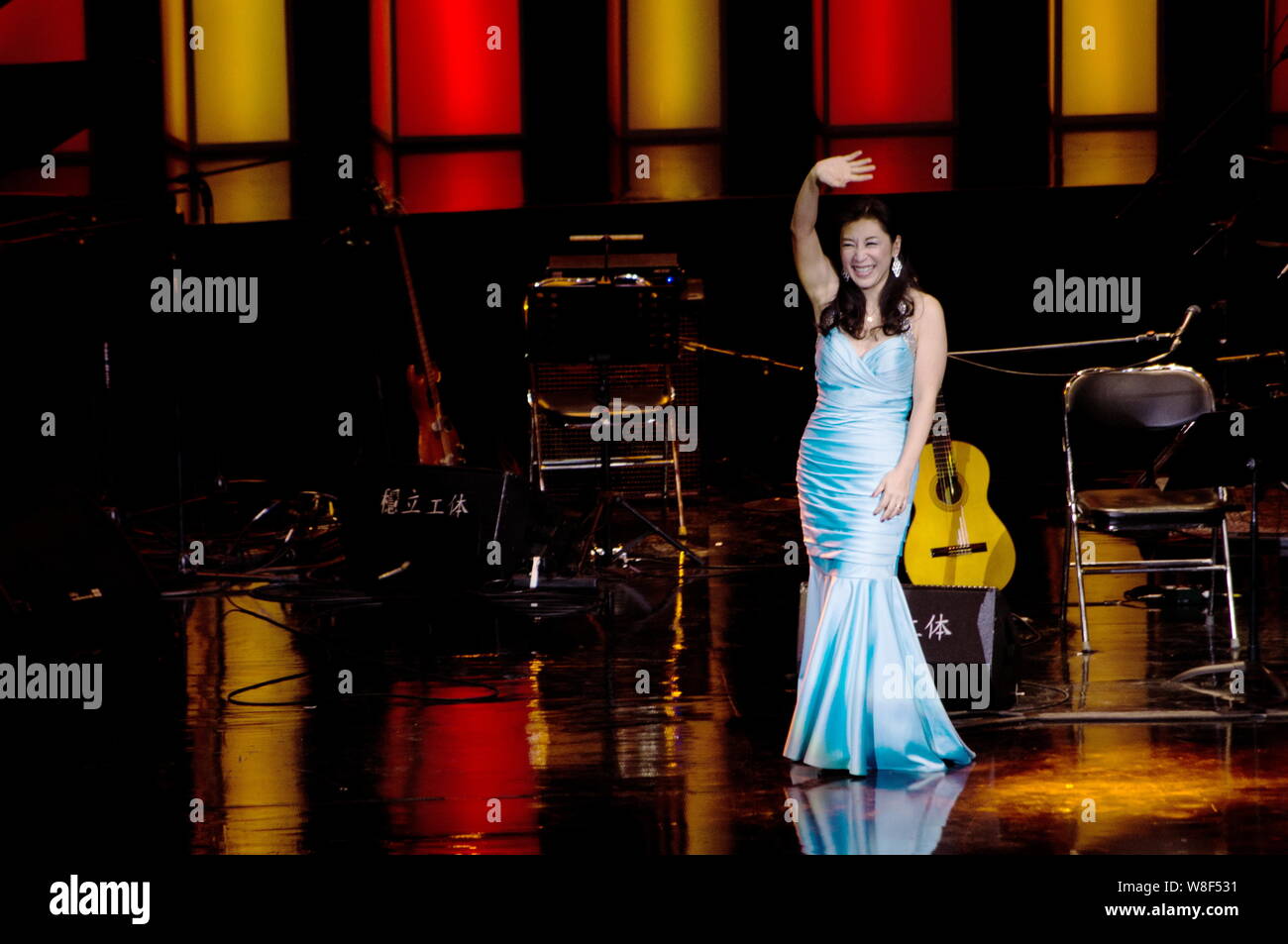 Lisa ono hi-res stock photography and images - Alamy