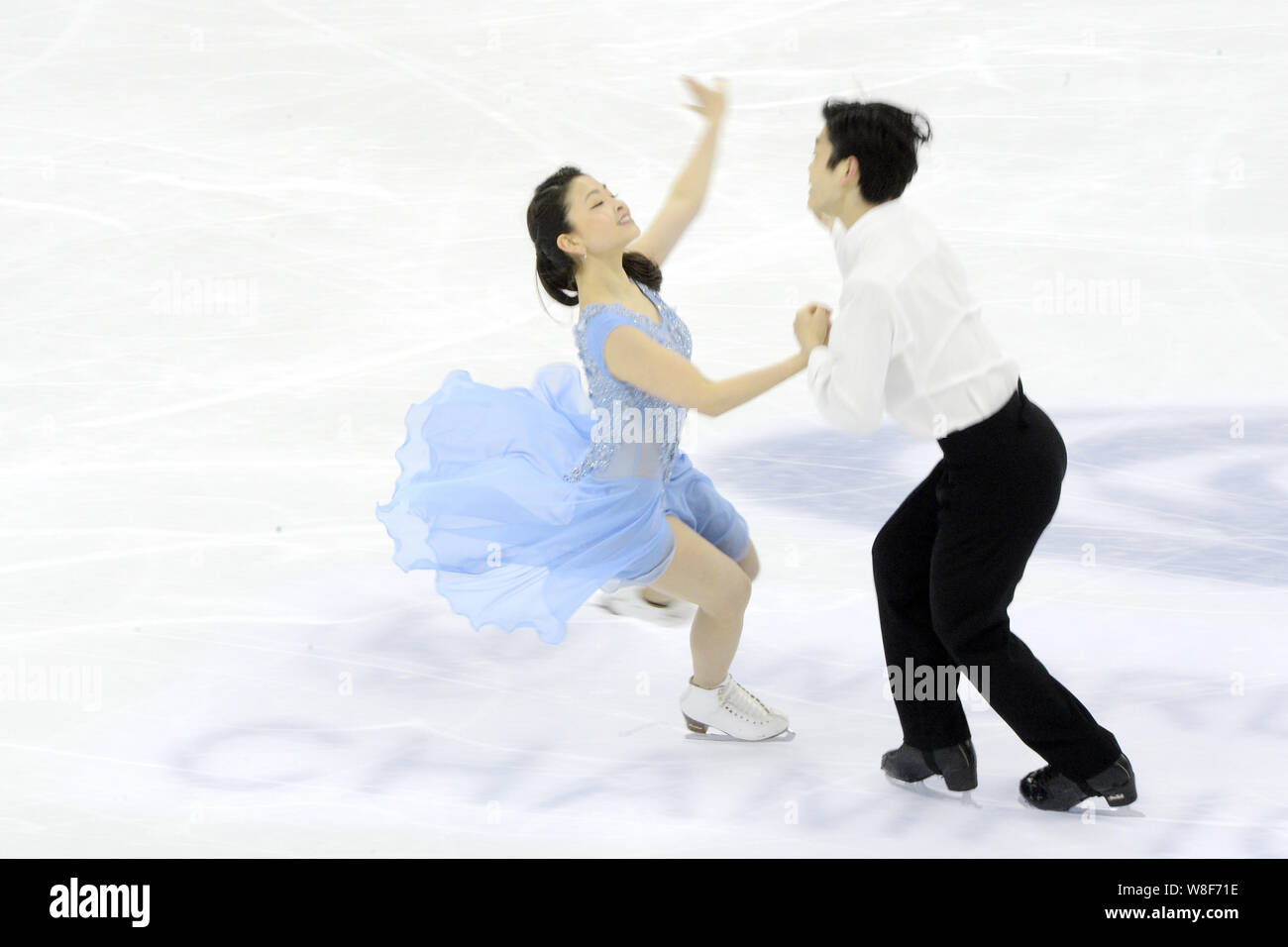 Maia Shibutani and Alex Shibutani of the United States perform during ...