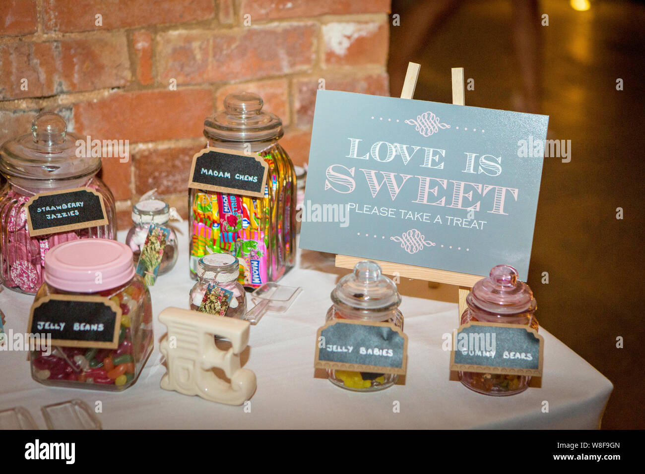 Mini mix sweets hi-res stock photography and images - Alamy