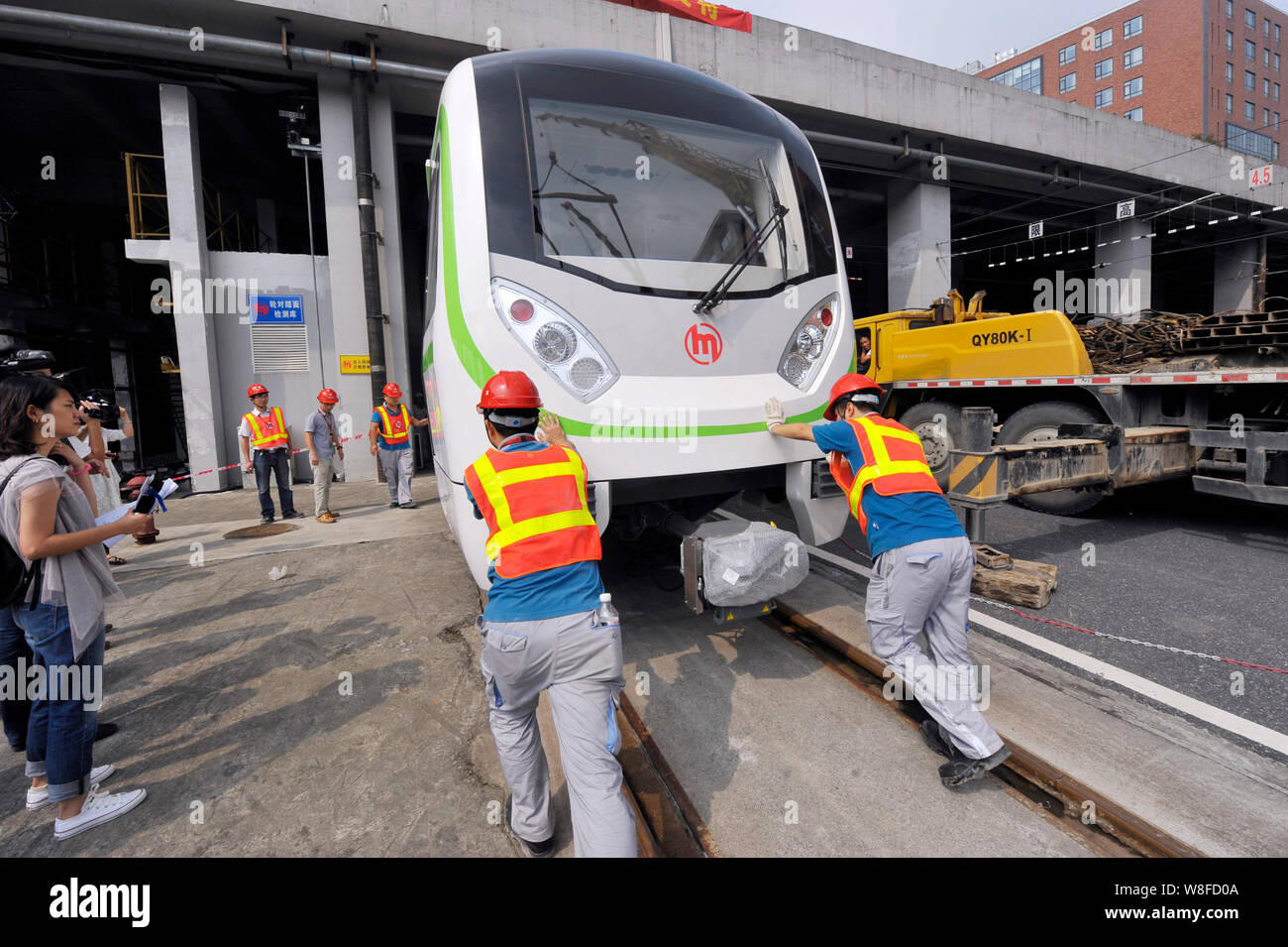 Train push hi-res stock photography and images - Alamy