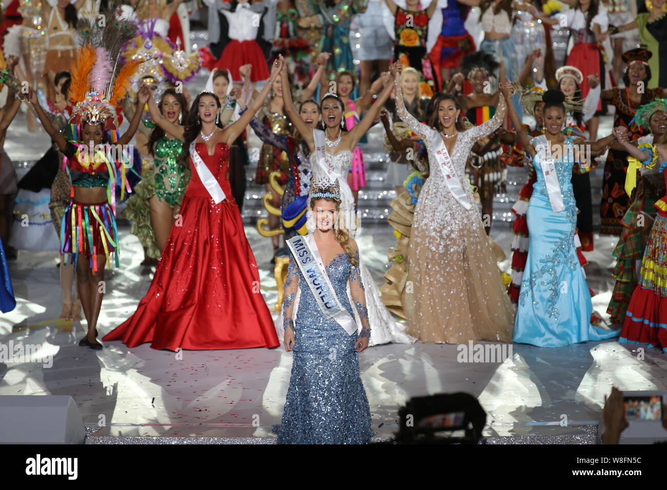 Miss Spain, Mireia Lalaguna Royo, champion of Miss World 2015 stands ...