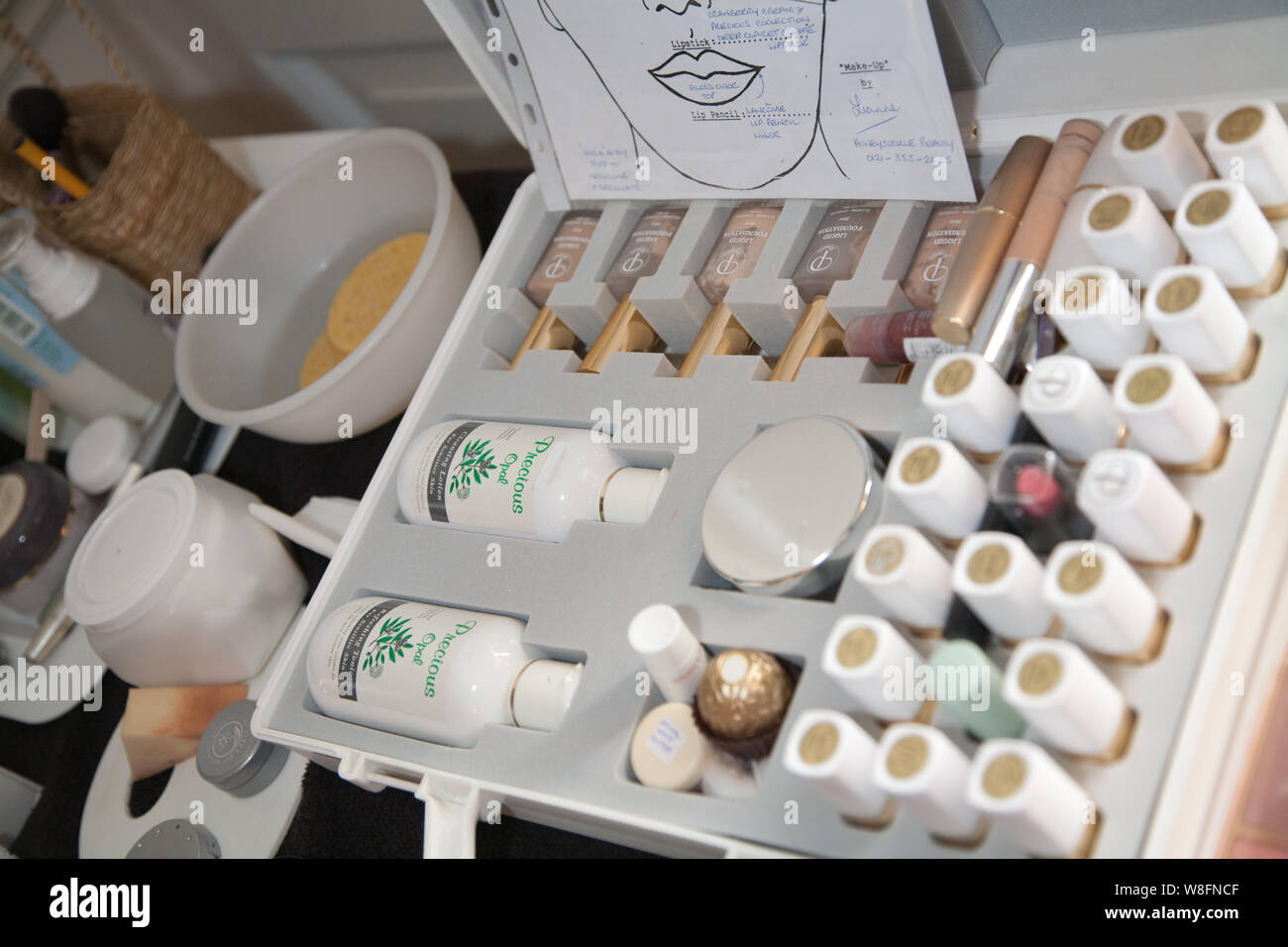 Makeup artist applying concealer hi-res stock photography and images ...