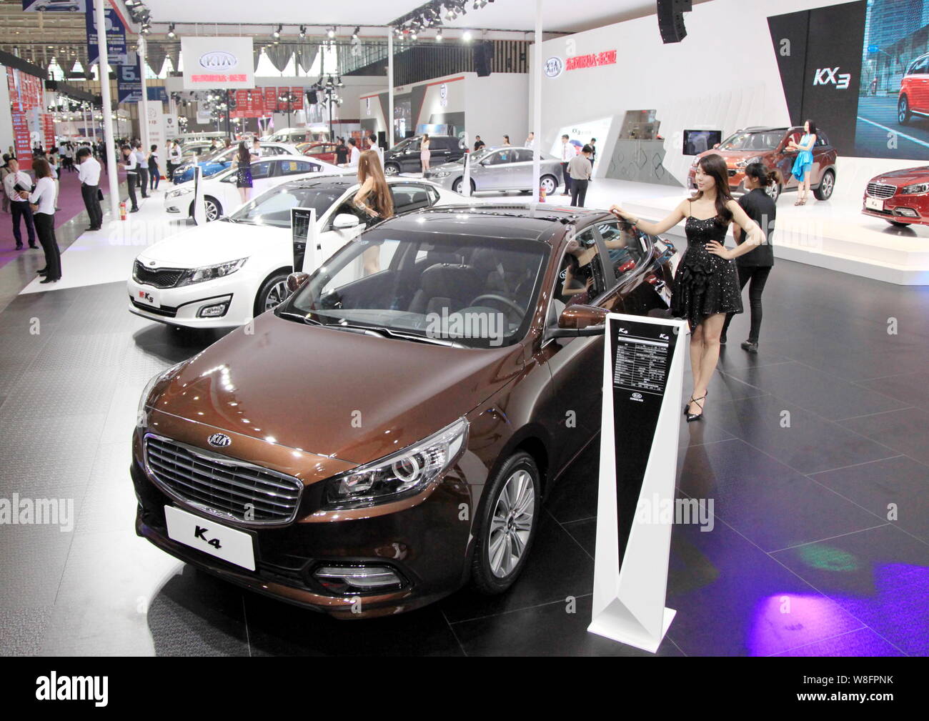 Kia Models High Resolution Stock Photography and Images - Alamy