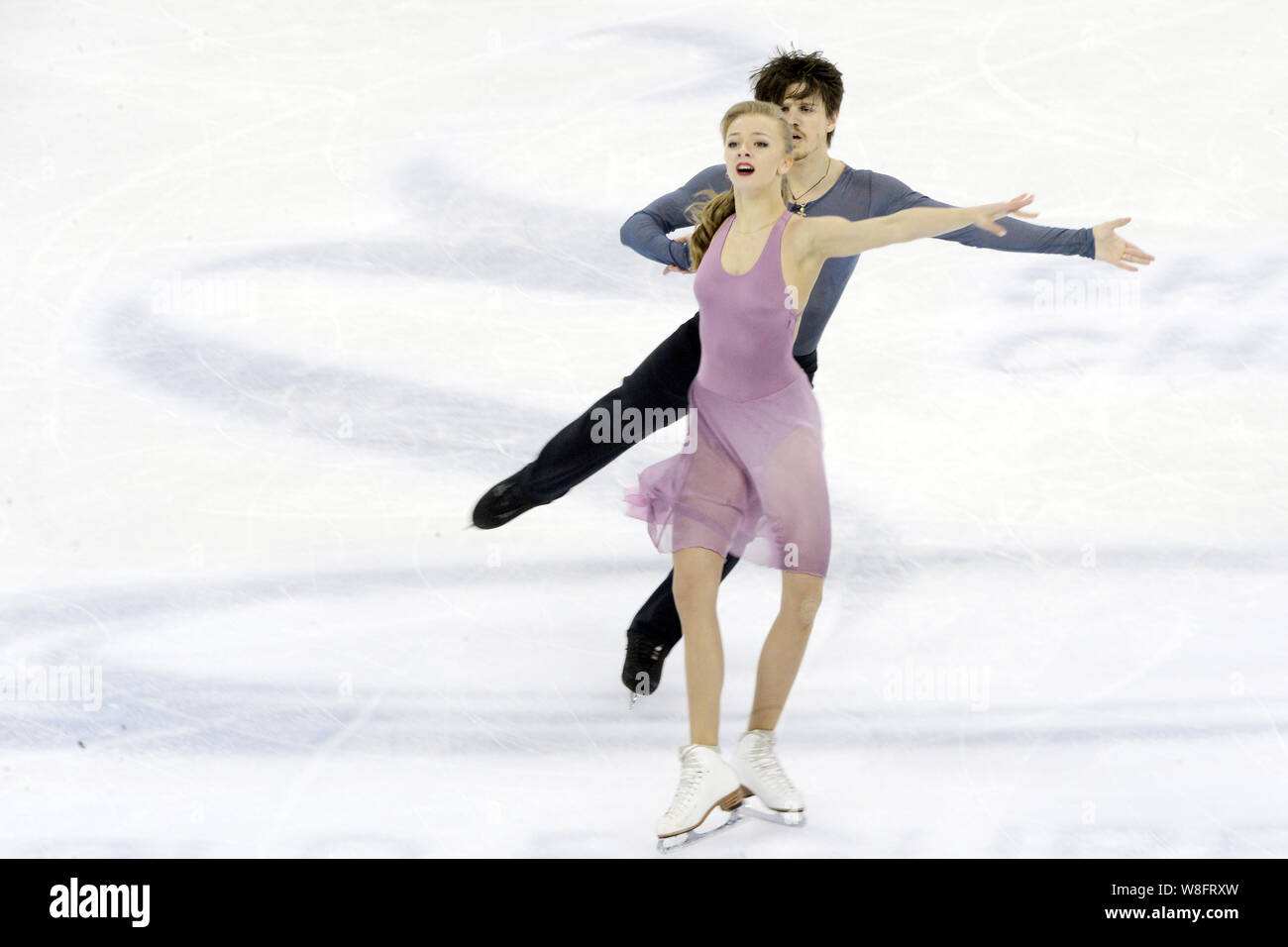 Alexandra Stepanova and Ivan Bukin of Russia perform during the Ice ...