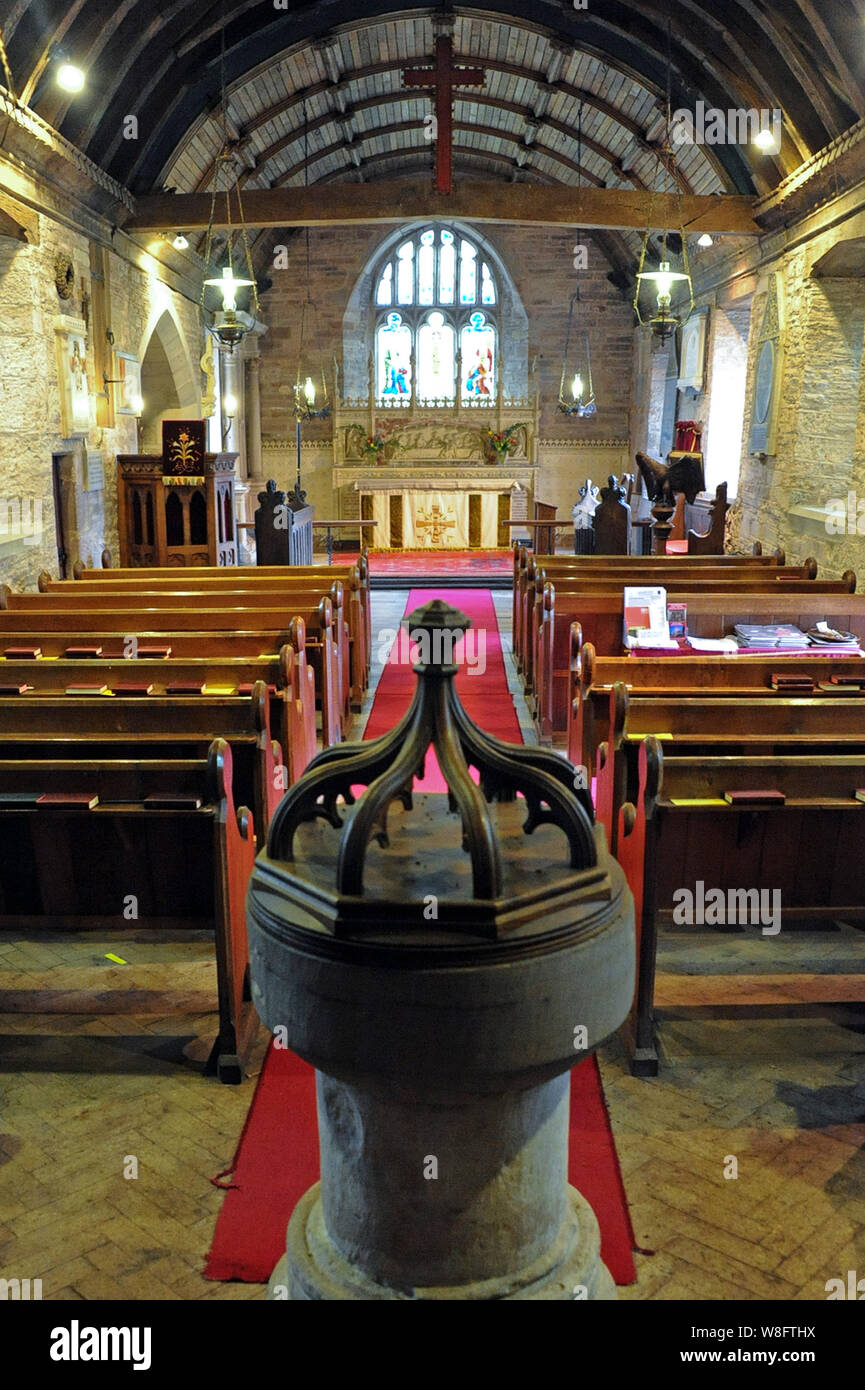 Bacton church hi-res stock photography and images - Alamy
