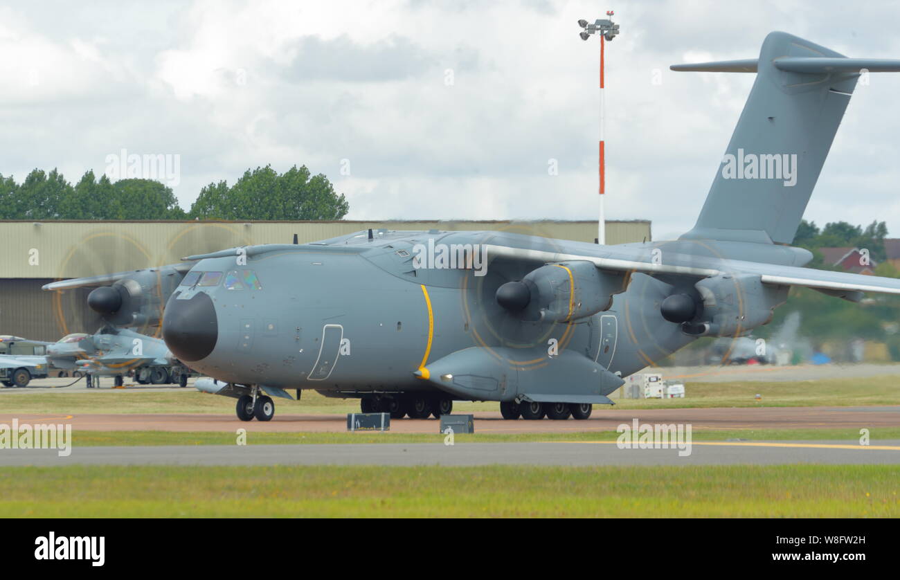 An a400m air transport raf fairford hi-res stock photography and images ...