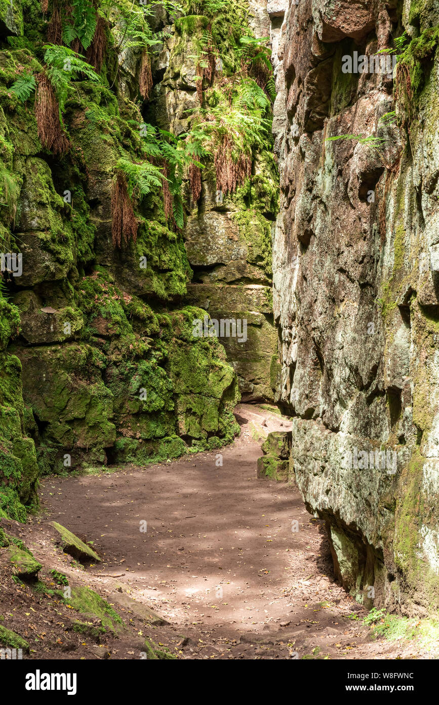Luds church gradbach peak district hi-res stock photography and images ...