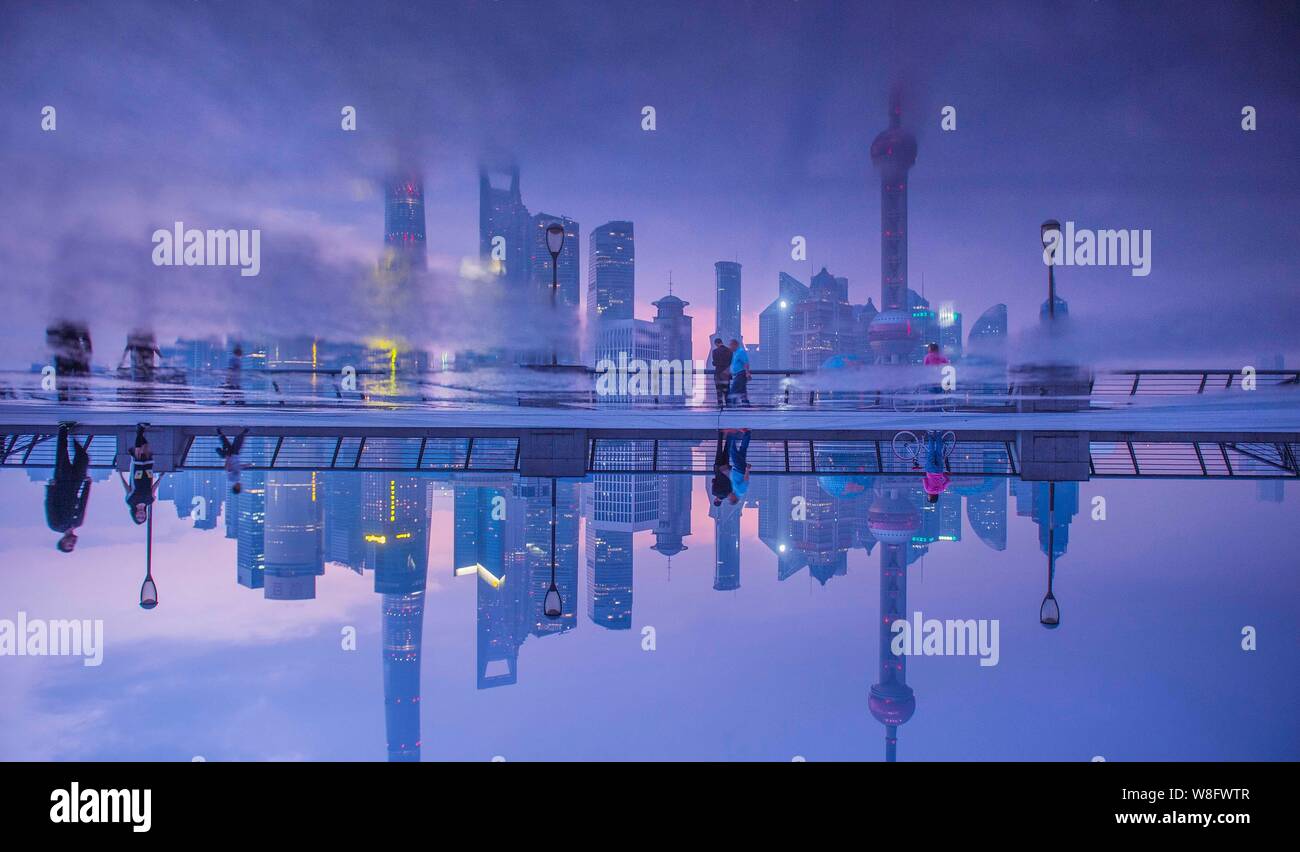 20 octob hi-res stock photography and images - Alamy
