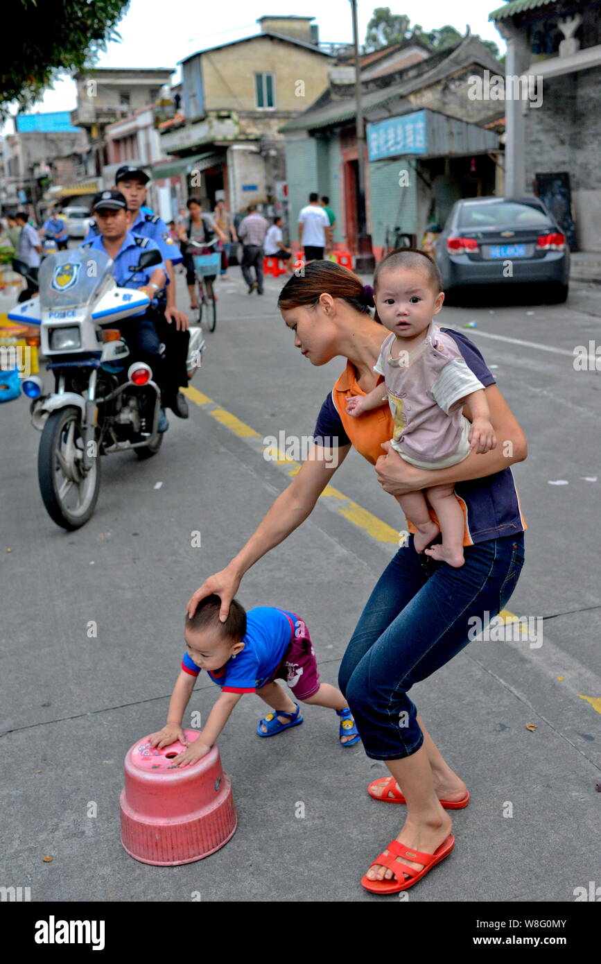 Dongguan road hi-res stock photography and images - Alamy
