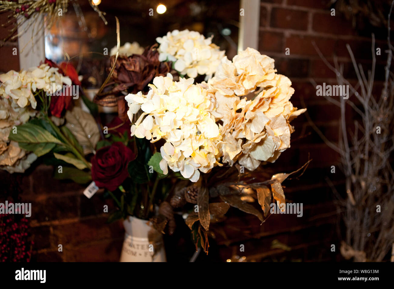 Florist display displays hi-res stock photography and images - Alamy