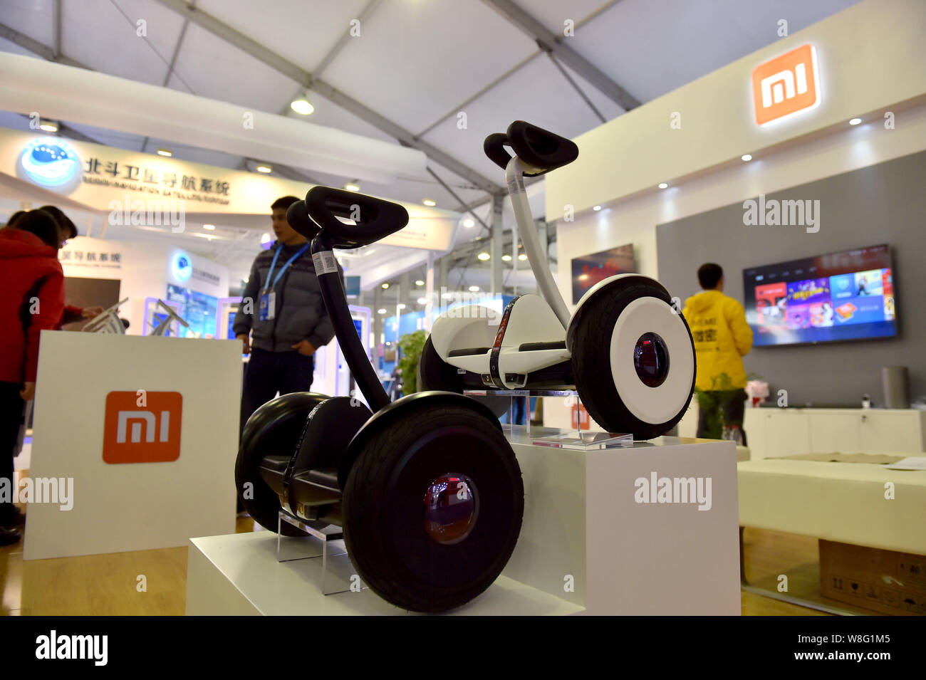 Xiaomi's Ninebot mini, the self-balancing short walking robot, is on ...