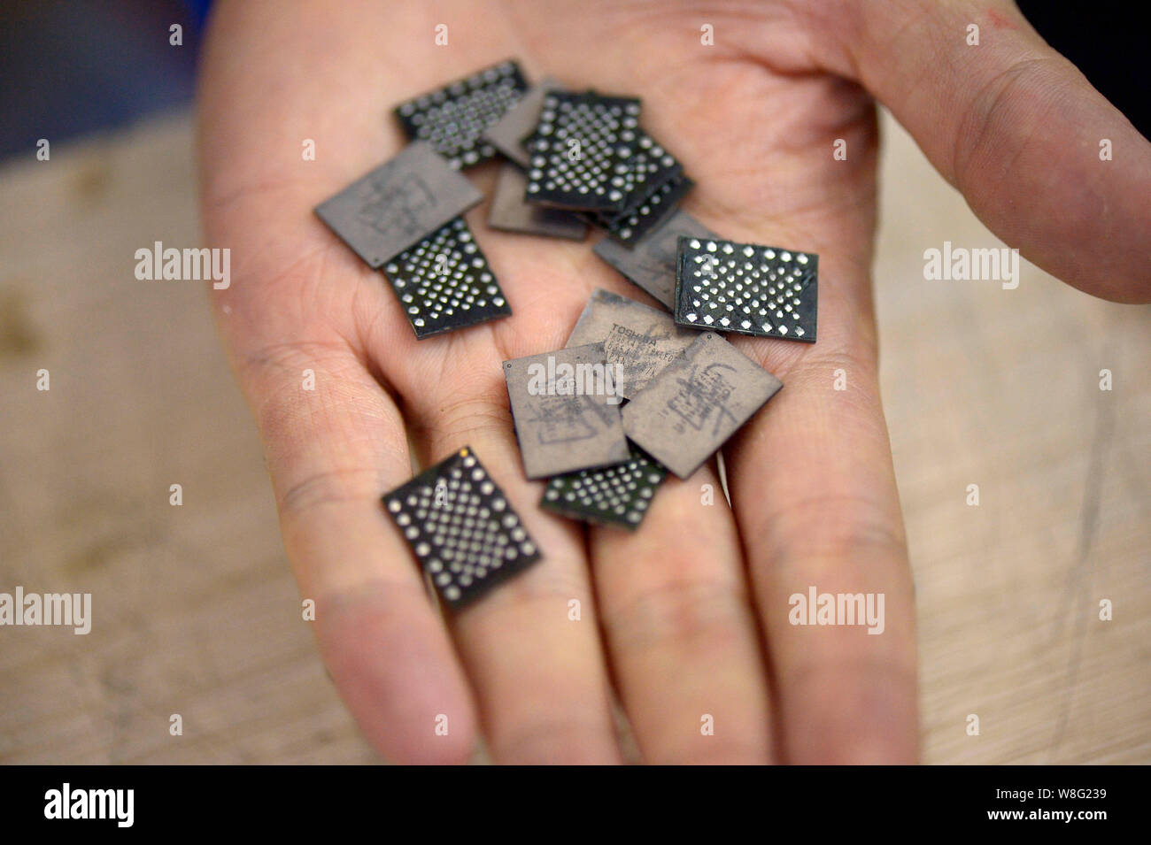 Apple phone chips hi-res stock photography and images - Alamy