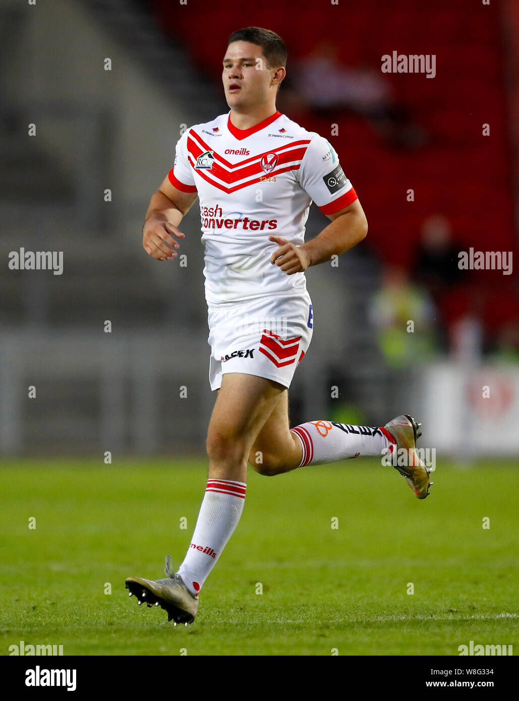 James bentley hi-res stock photography and images - Alamy