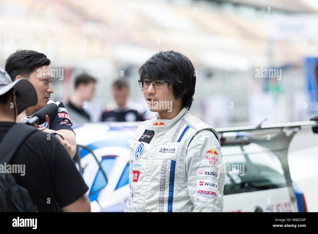 Han drive hi-res stock photography and images - Alamy
