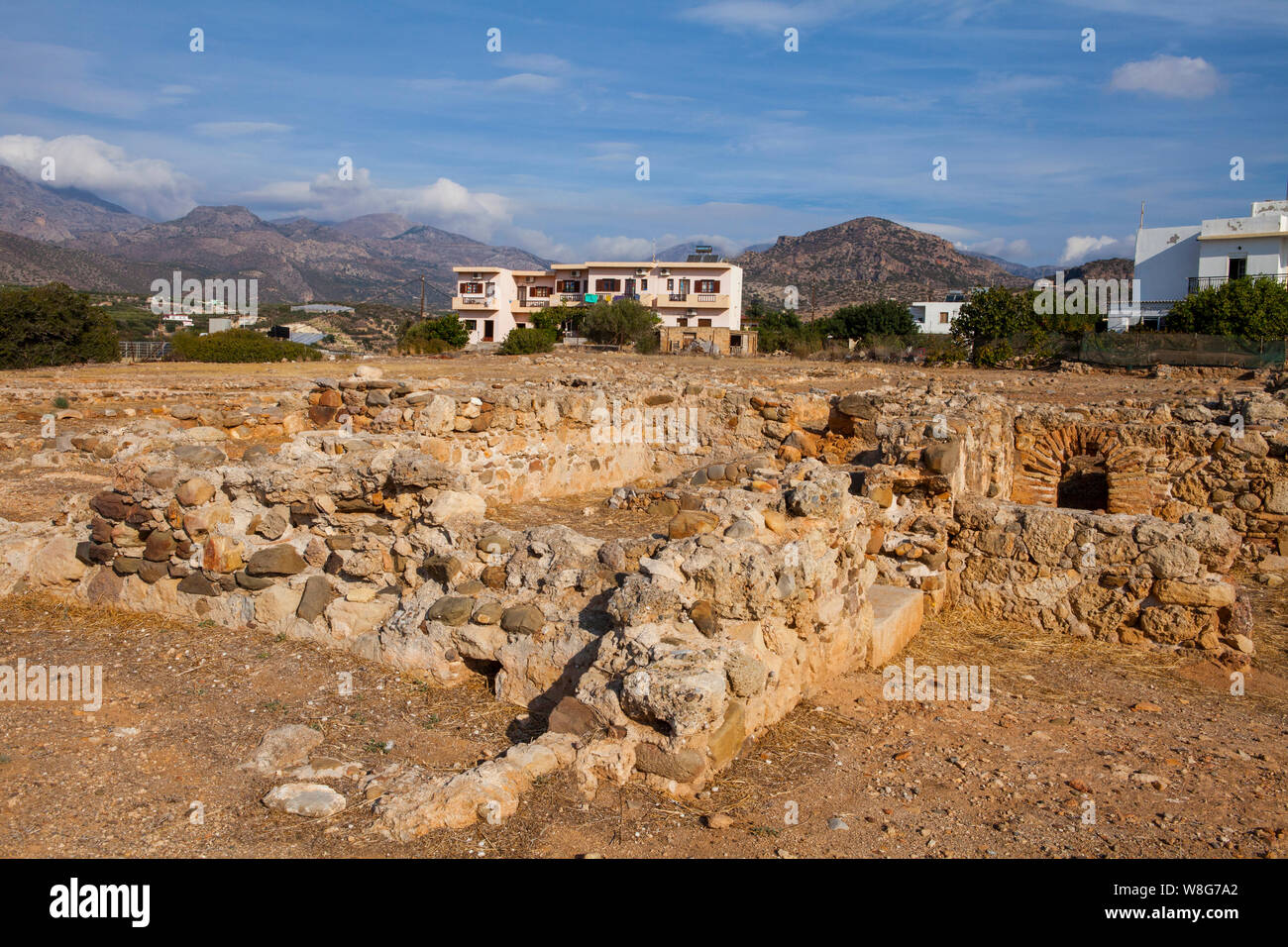 Roman ruins crete greece hi-res stock photography and images - Alamy
