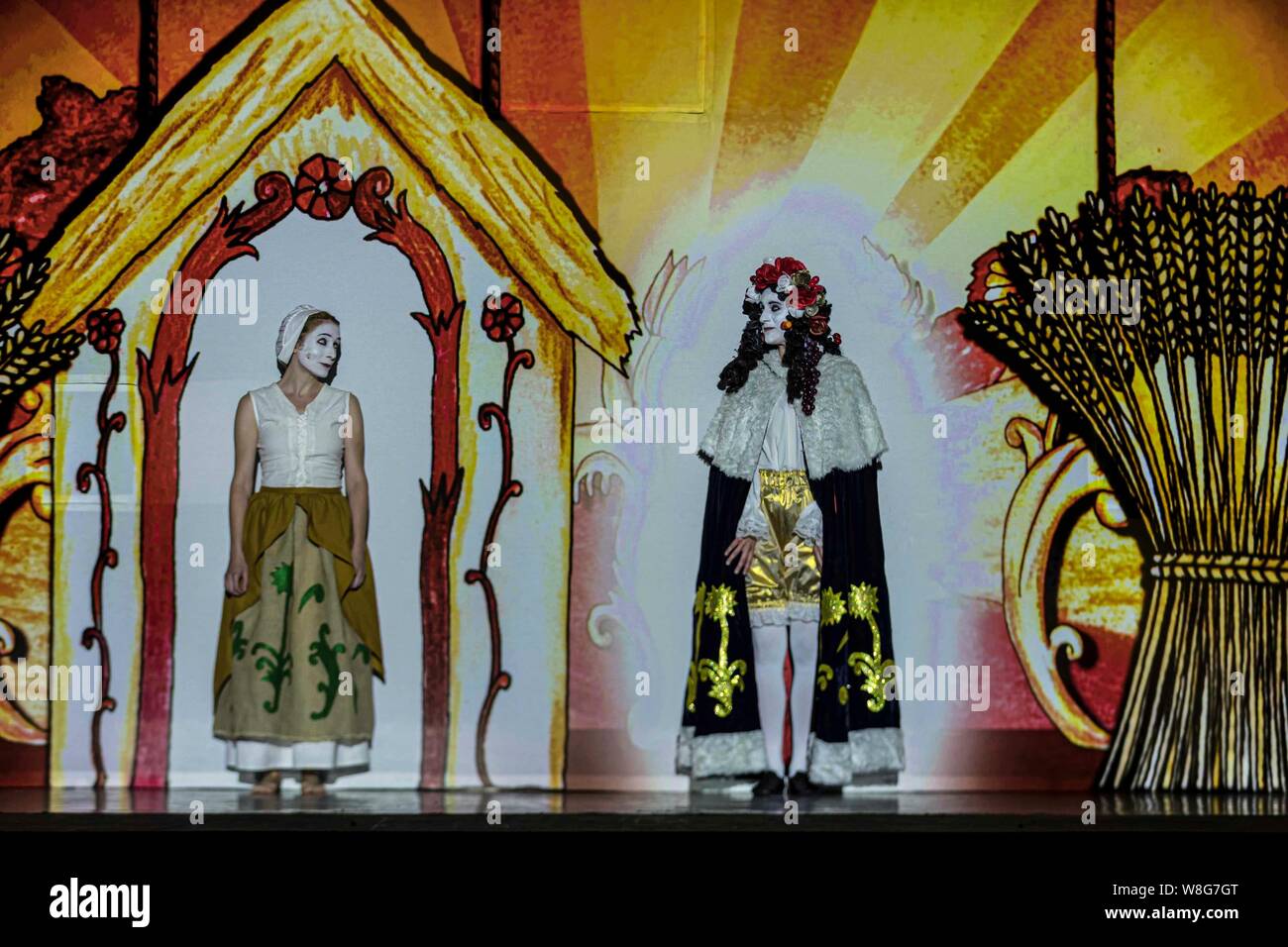 Peruvian cinema hi-res stock photography and images - Alamy