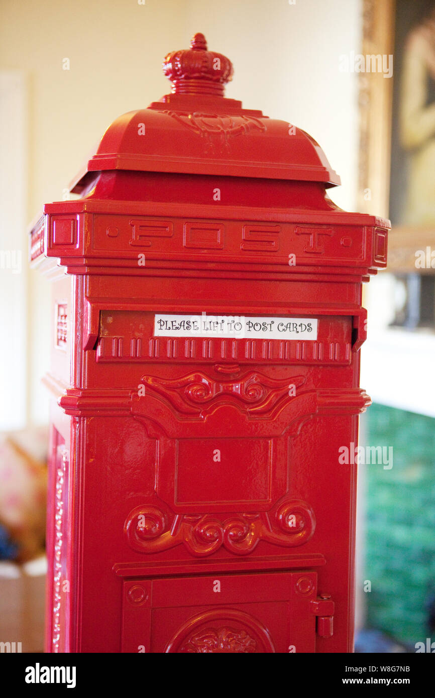 Red Post Box Stock Photo - Alamy