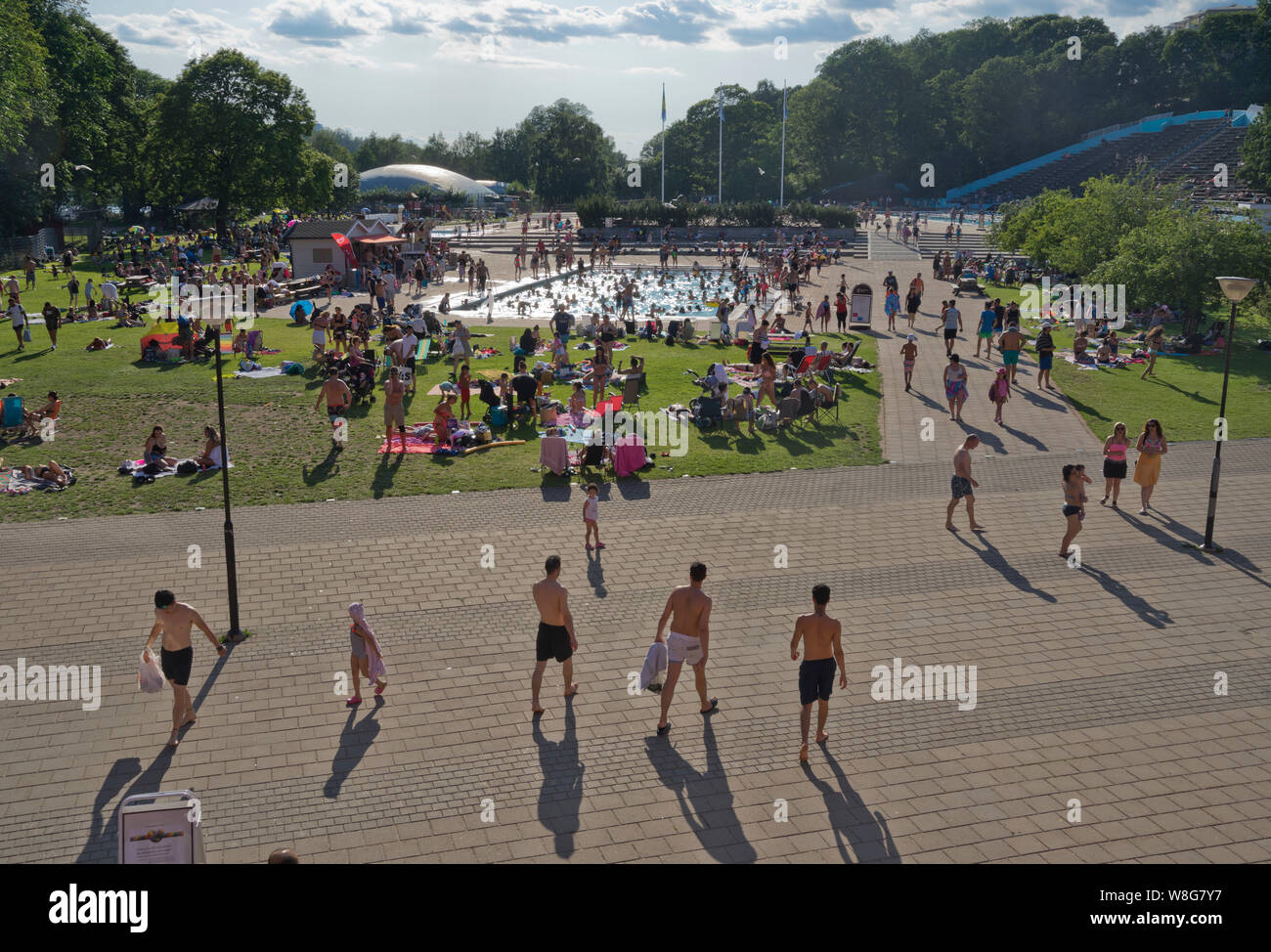 People enjoy public open-air swimming pool in the summer in Stockholm ...