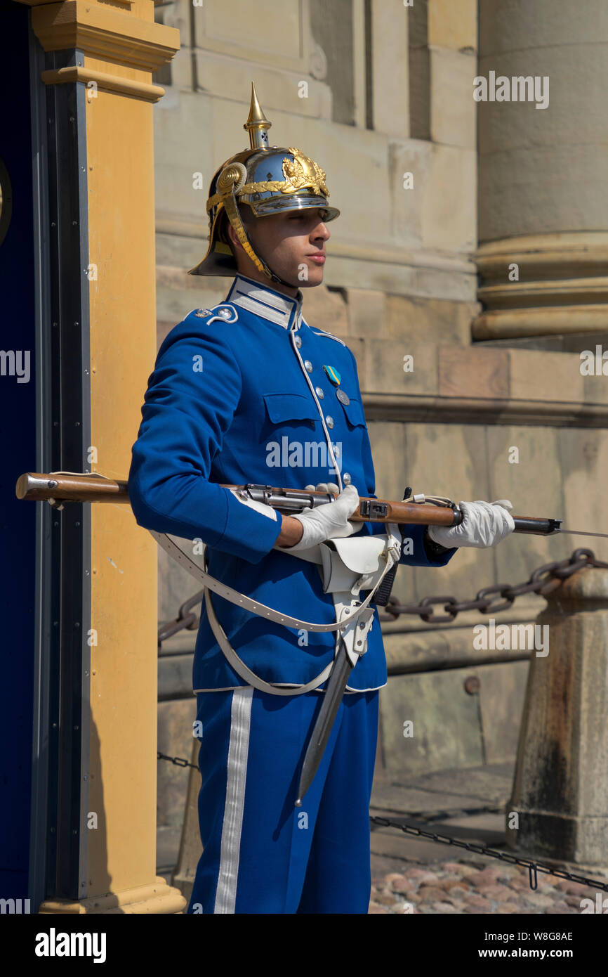 Guard in ceremonial uniform outside the Royal Palace in Stockholm,Swede ...