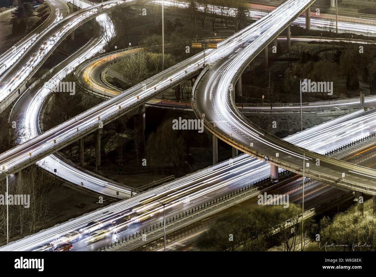 Highway crossings hi-res stock photography and images - Alamy