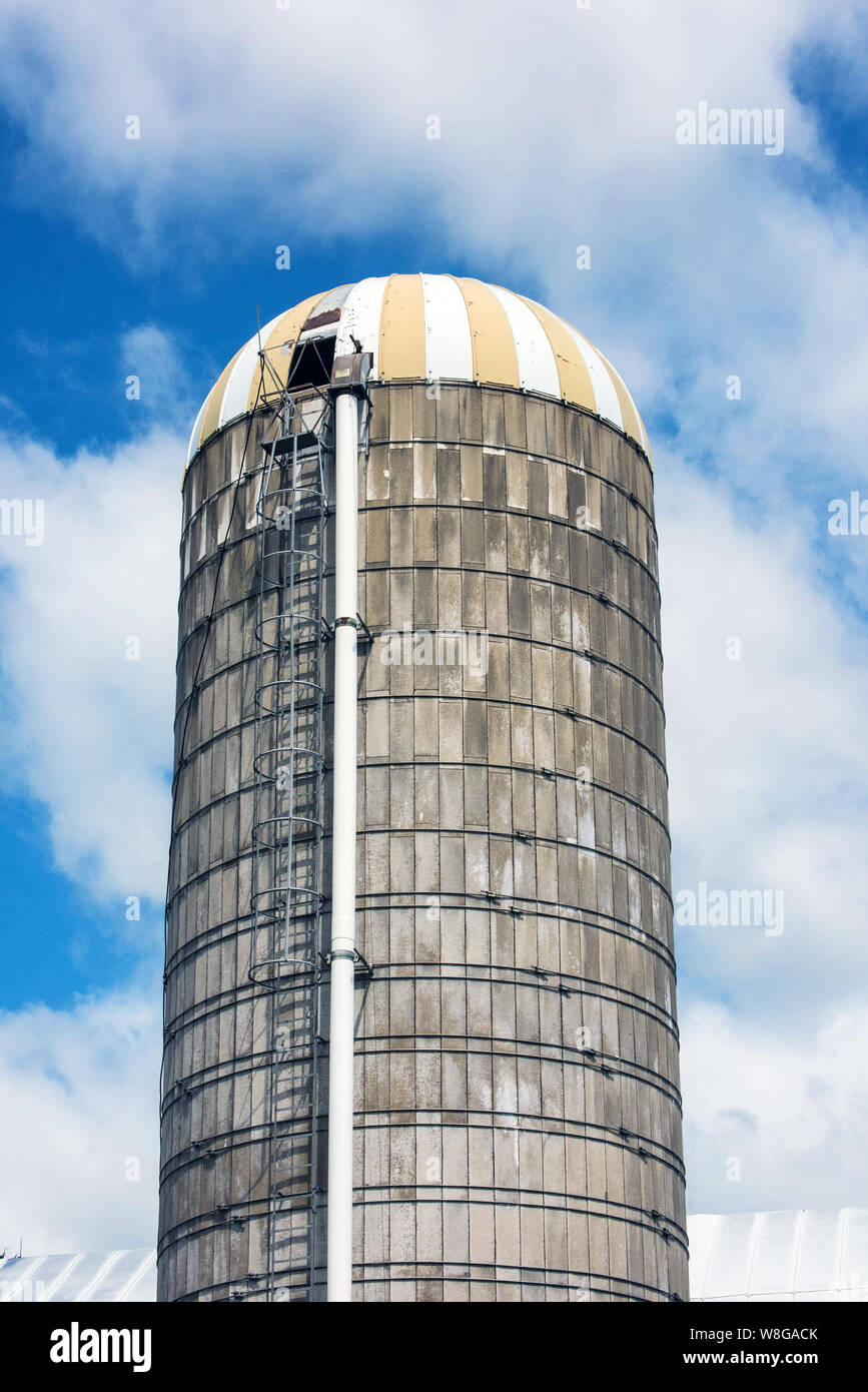 Old silo hi-res stock photography and images - Alamy