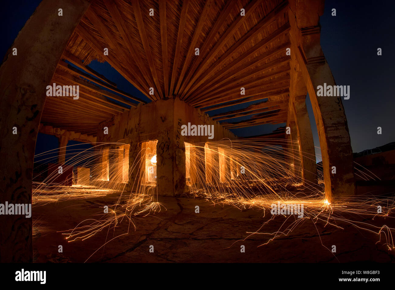 Steel wool light painting hi-res stock photography and images - Alamy