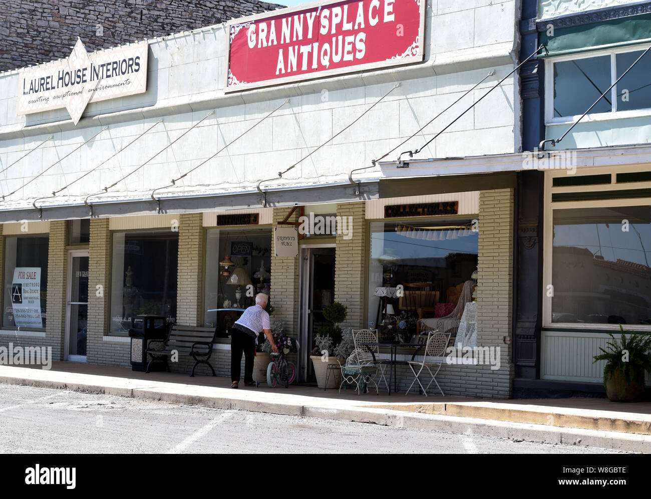 Downtown comanche texas hi-res stock photography and images - Alamy