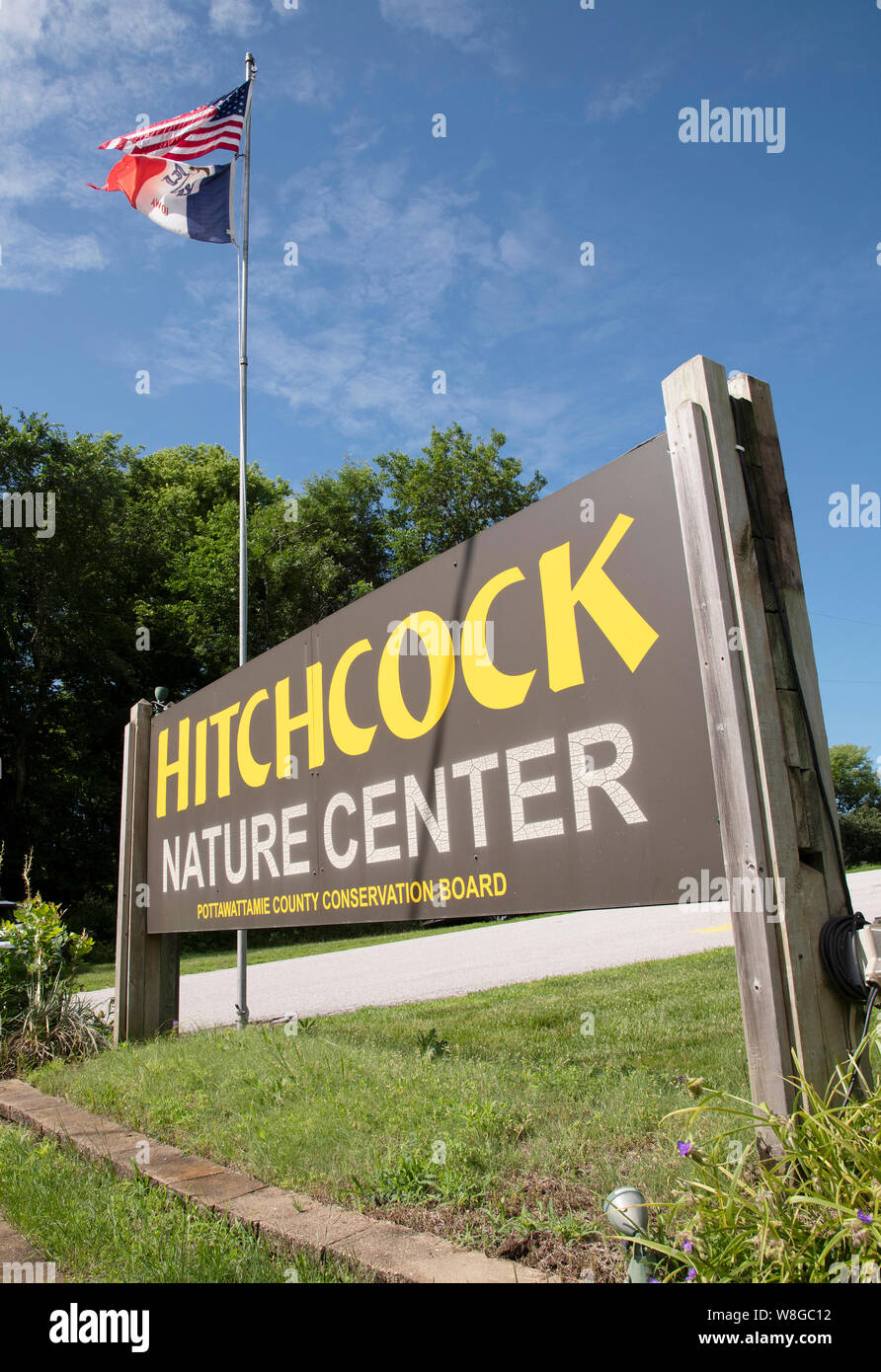 Nature center signage hi-res stock photography and images - Alamy
