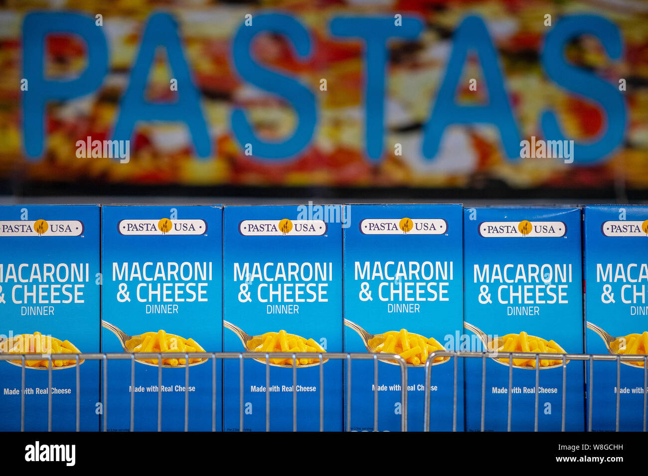 Boxes of USA Pasta branded Macaroni & Cheese dinner Stock Photo - Alamy