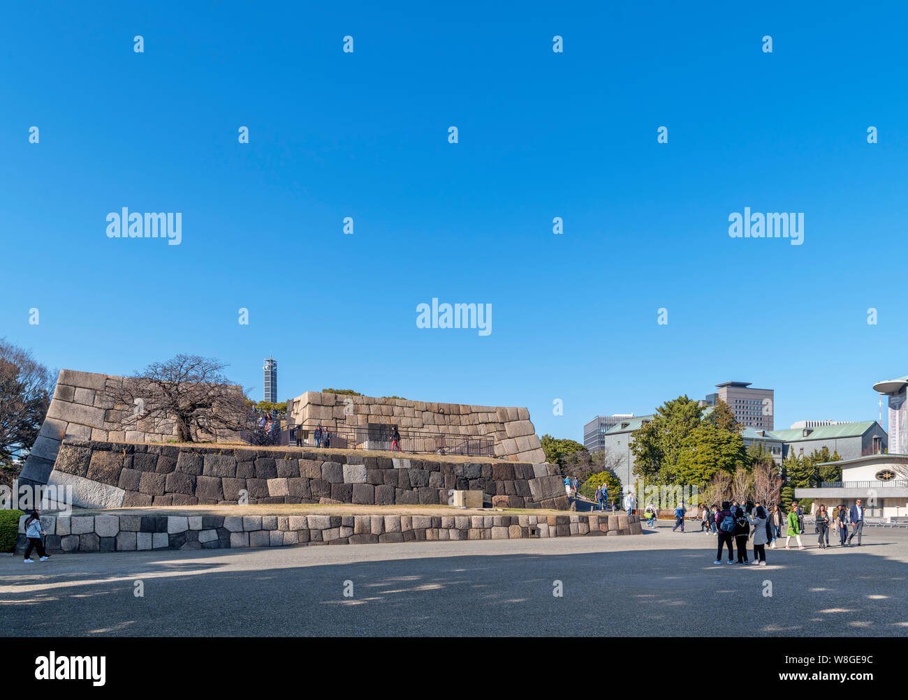 Imperial palace east gardens hi-res stock photography and images - Alamy