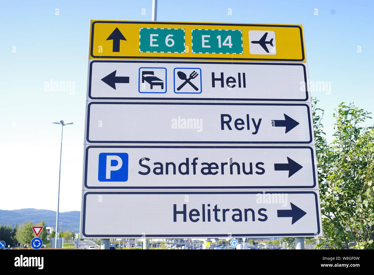 Road to Hell. Sign. Funny. Norway Stock Photo - Alamy