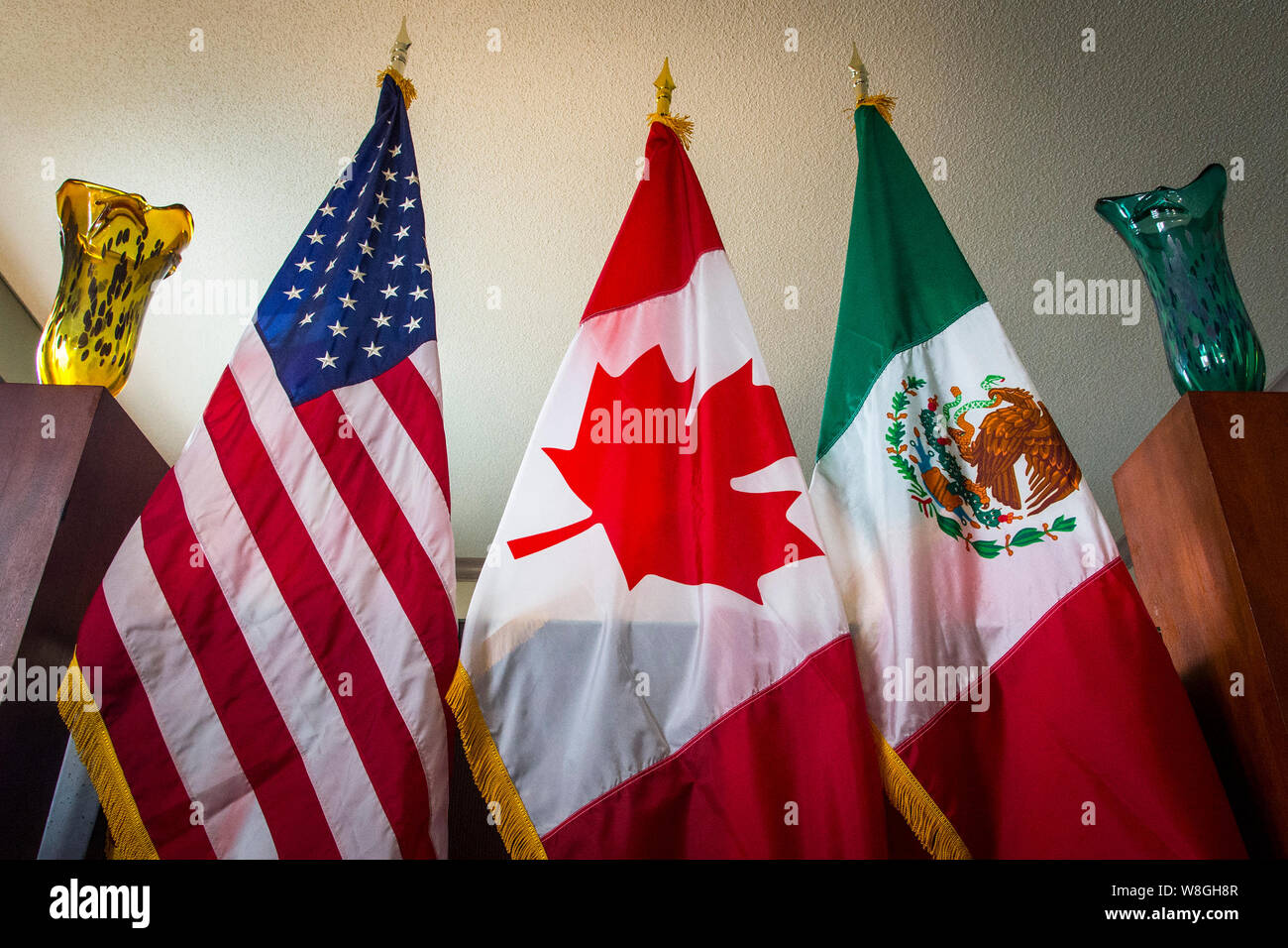 United States, Canadian and Mexican flags at trilateral meetings on ...