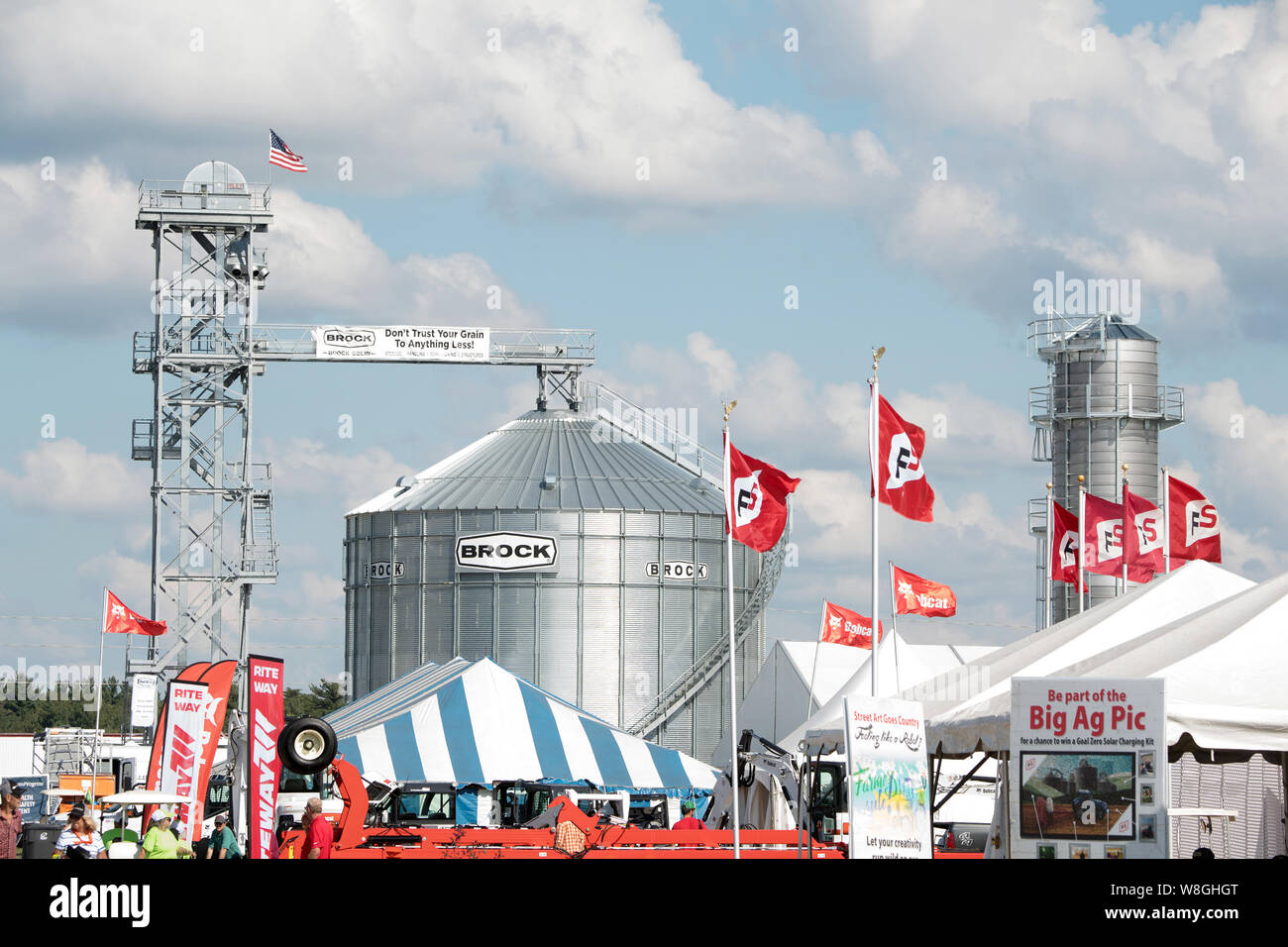 Silos at farm progress show hi-res stock photography and images - Alamy