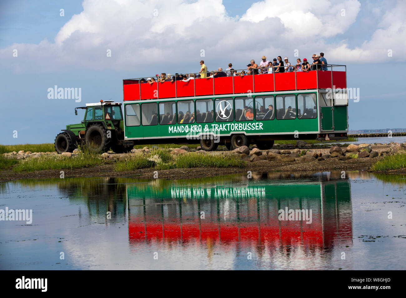 Tractorbus hi-res stock photography and images - Alamy