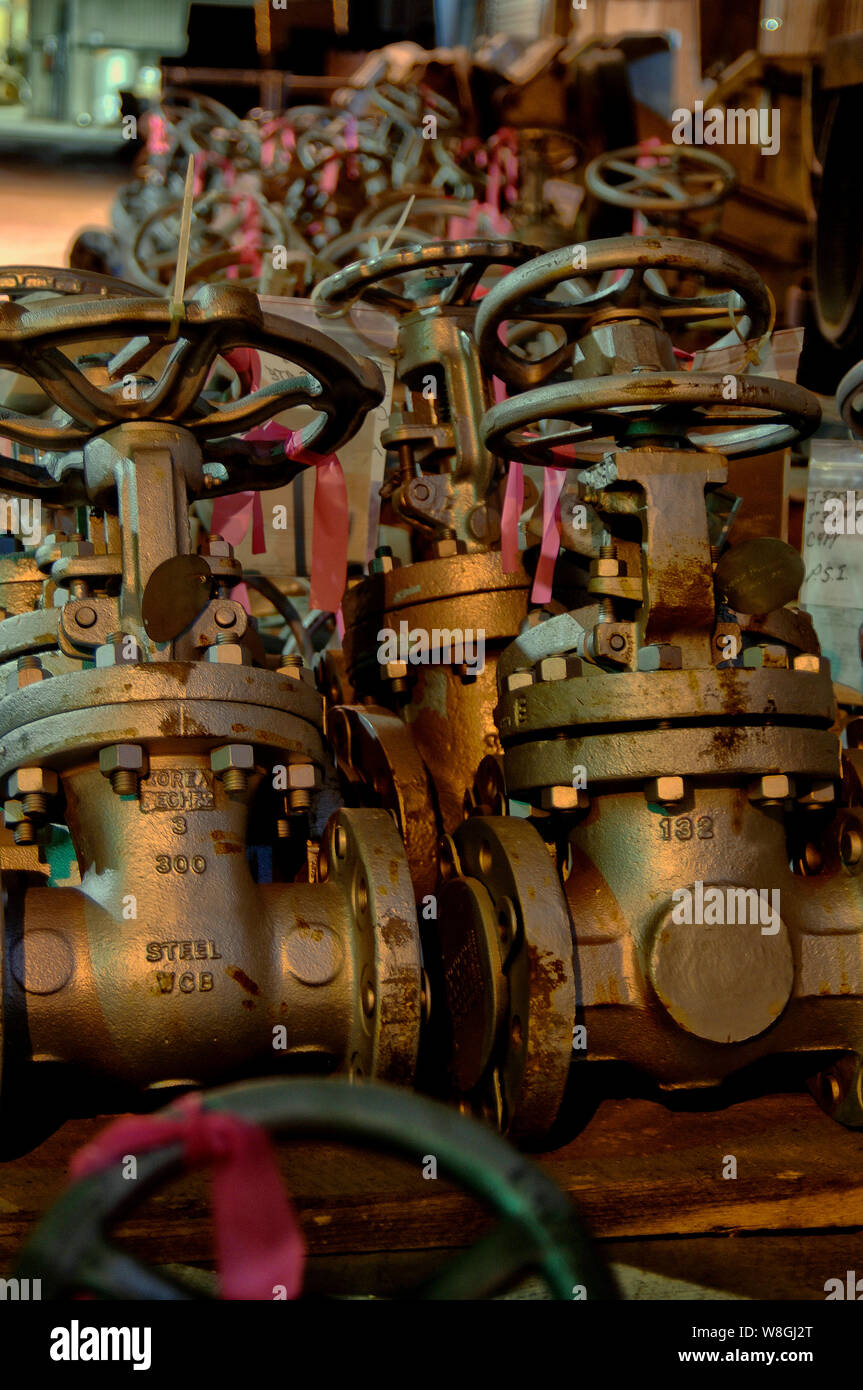 Large, heavy duty, high pressure valves for the oil and gas industry ...