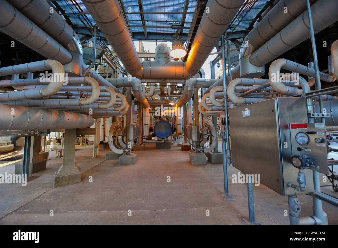 Producing petrol hi-res stock photography and images - Alamy