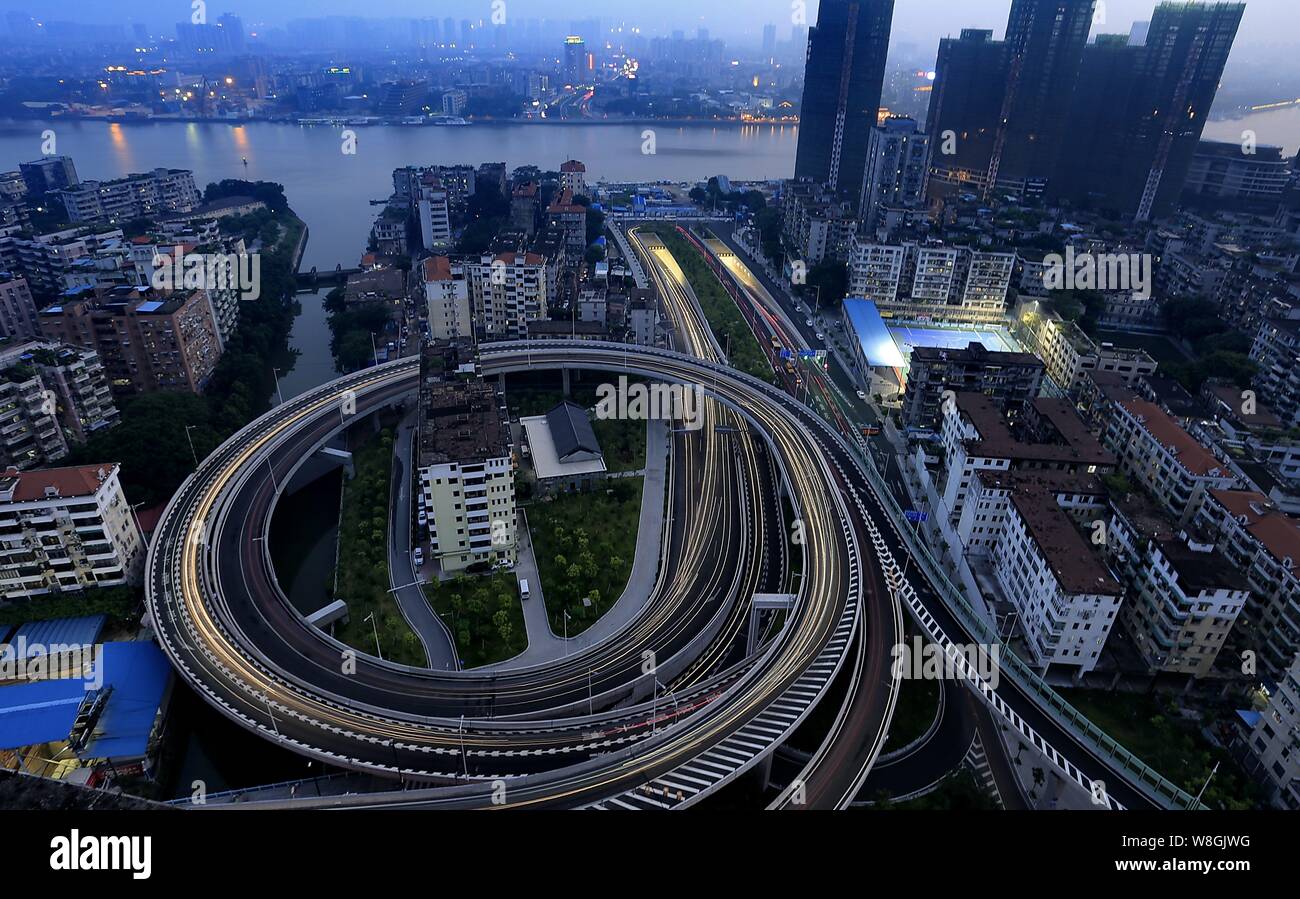 China nail houses hi-res stock photography and images - Alamy