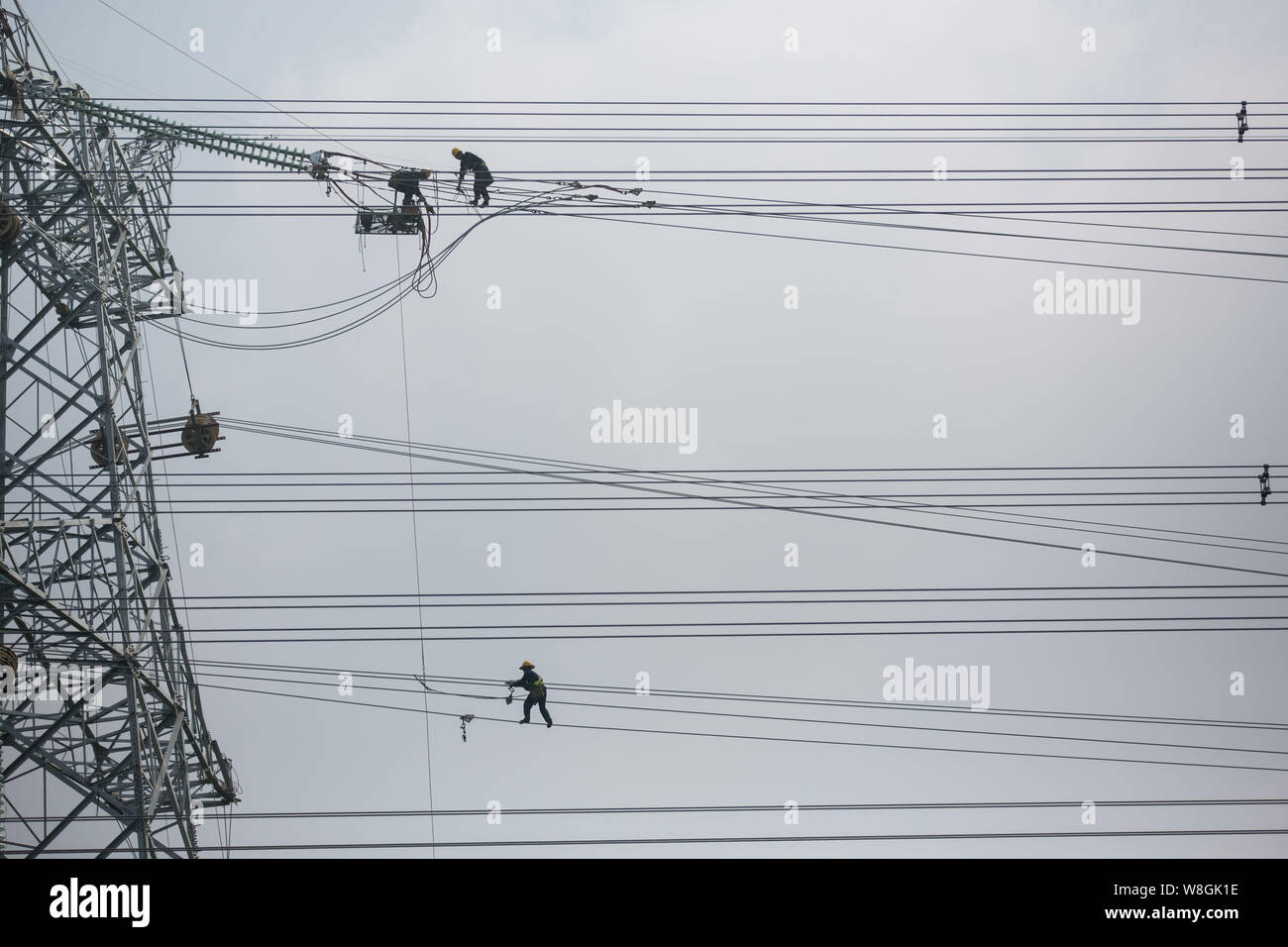 Electricity pylon 3 lines hi-res stock photography and images - Alamy