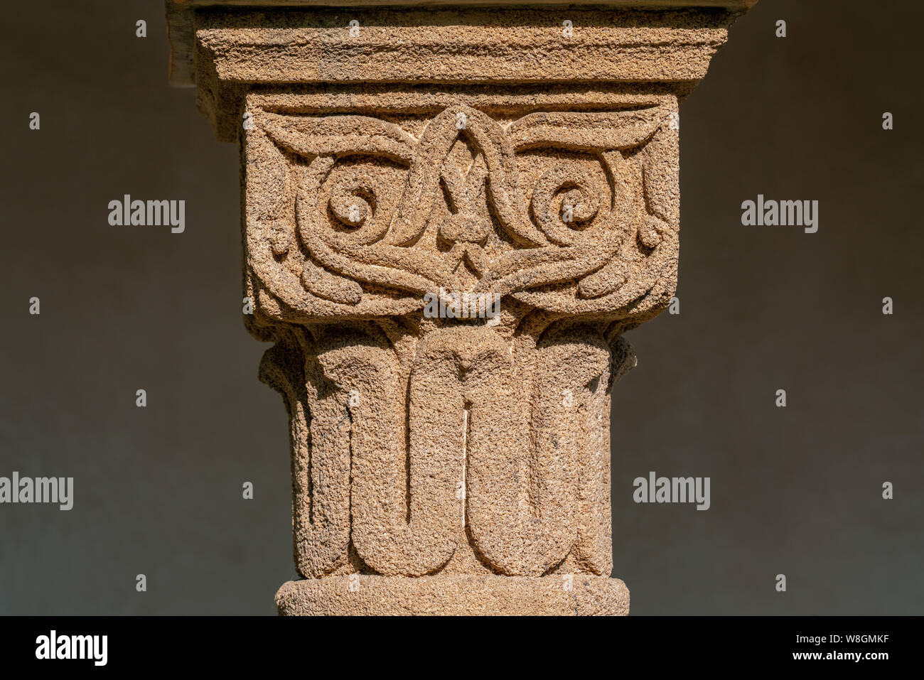 Details of a beautifully decorated carved sandstone column Stock Photo ...
